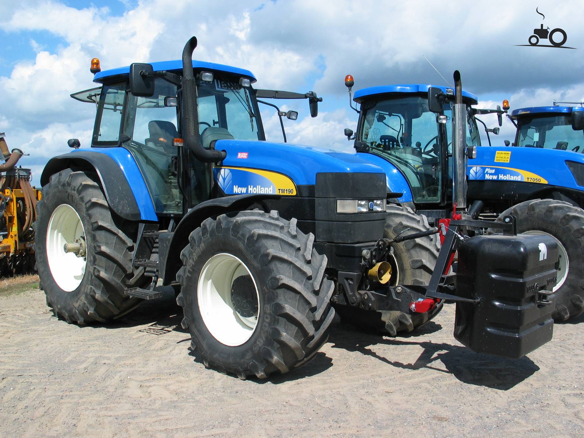Foto New Holland TM 190 #385014