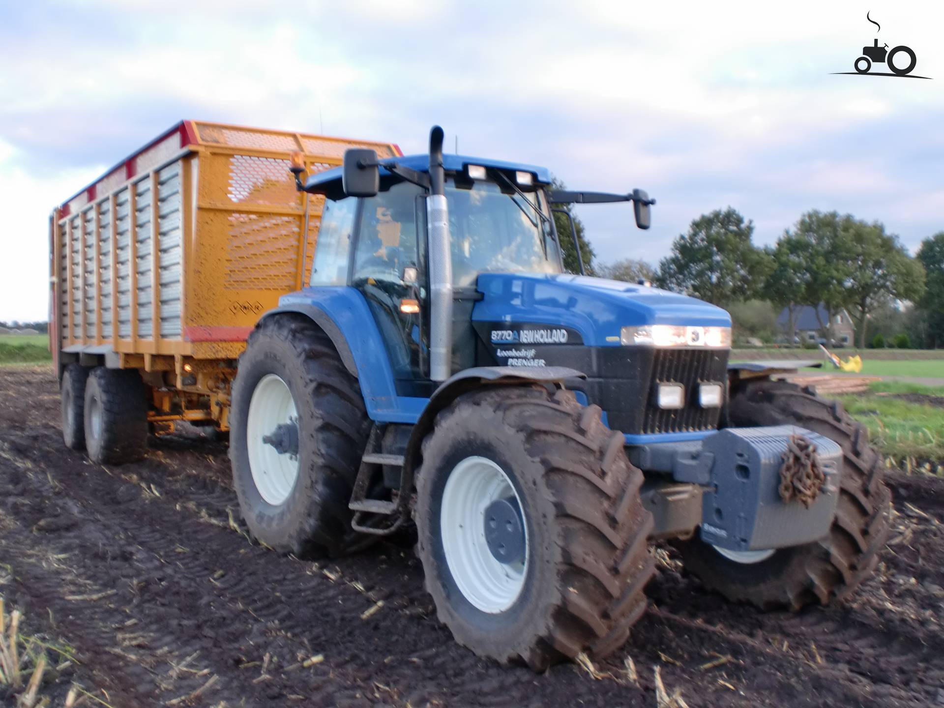 Foto New Holland 8770 A #414133