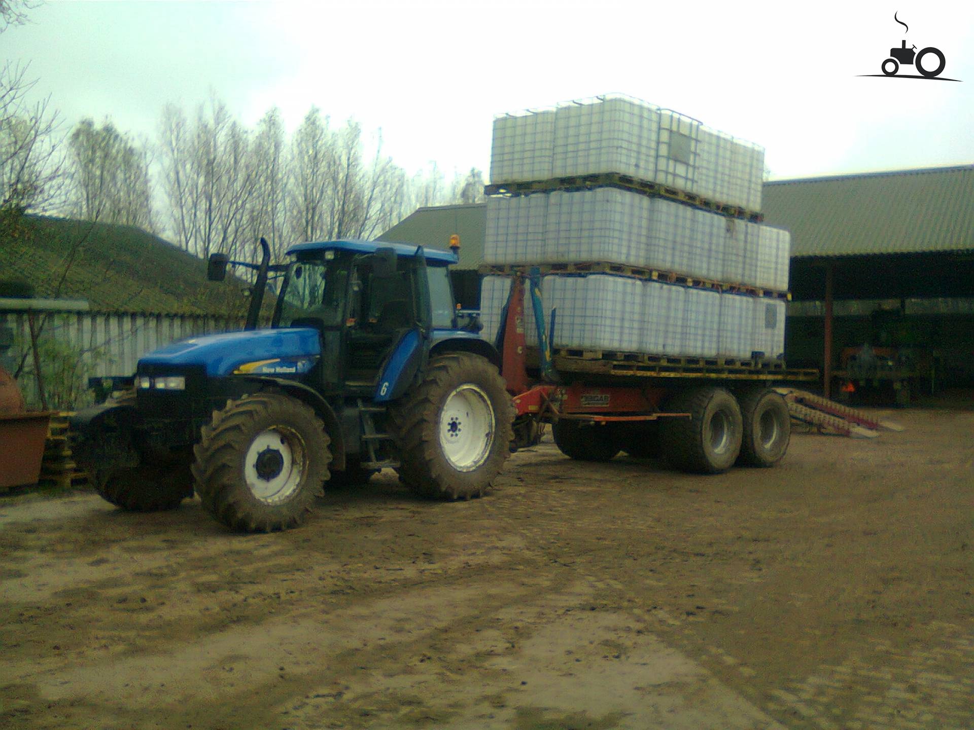 Foto New Holland TM 120 #428278