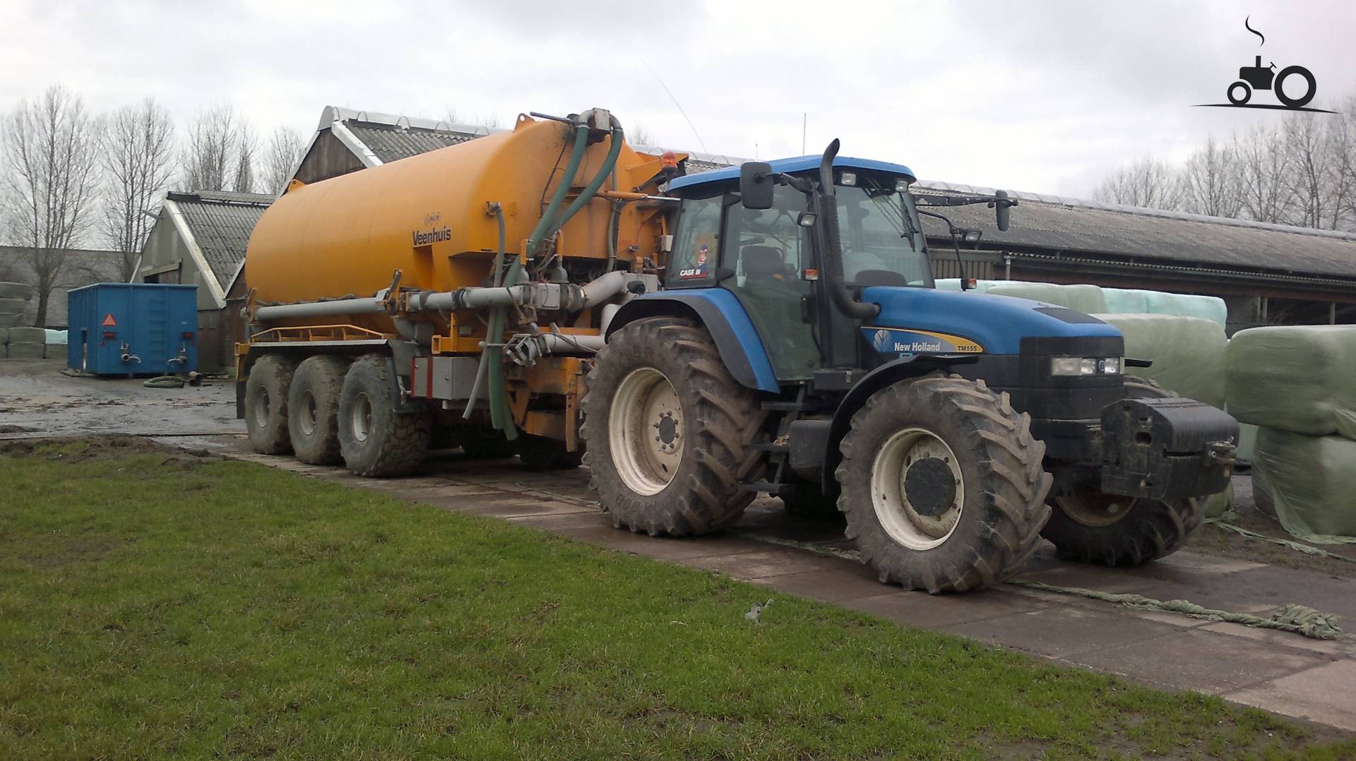 Foto New Holland TM 155 #446006