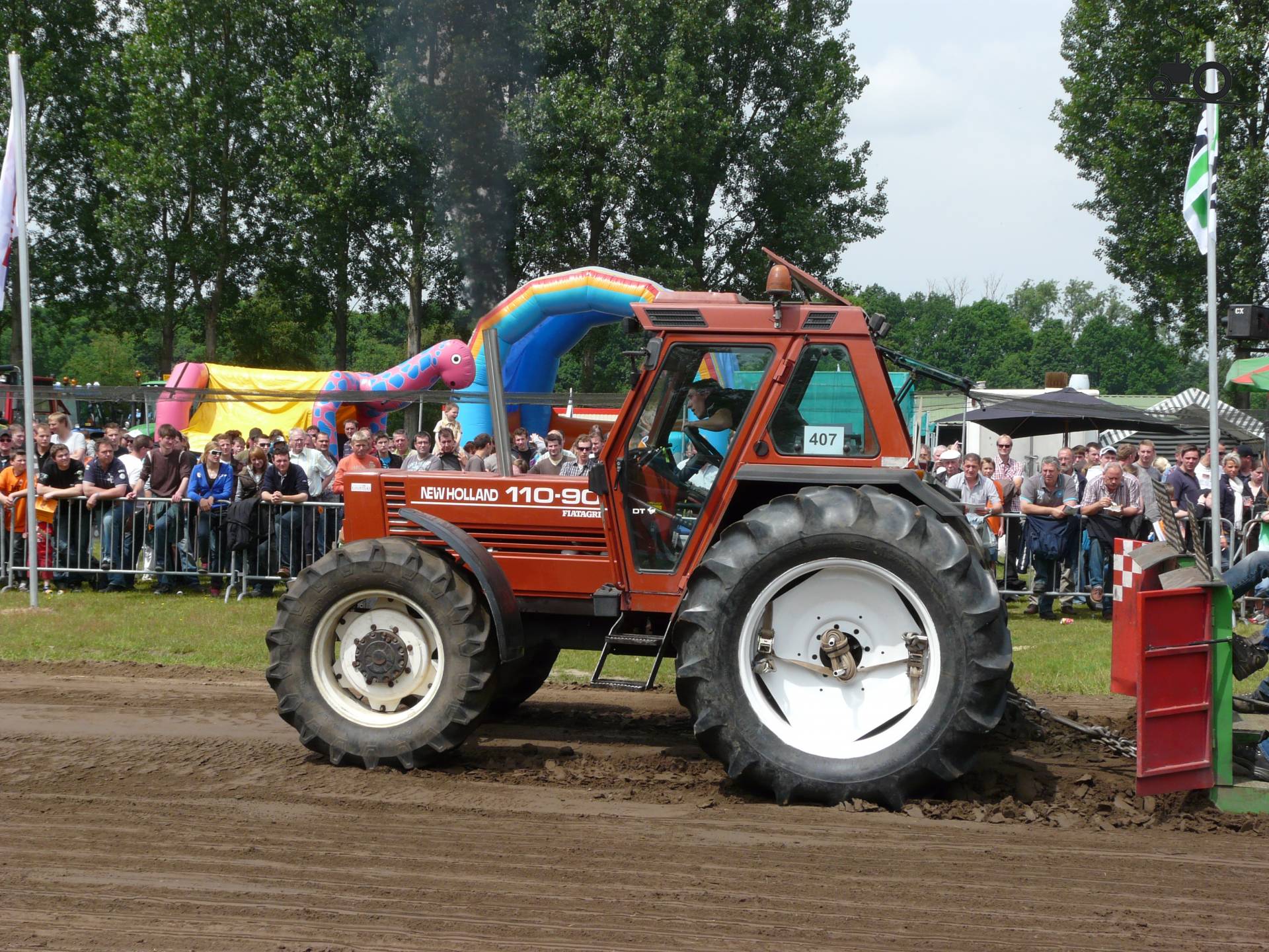 Foto New Holland 110-90 #450303