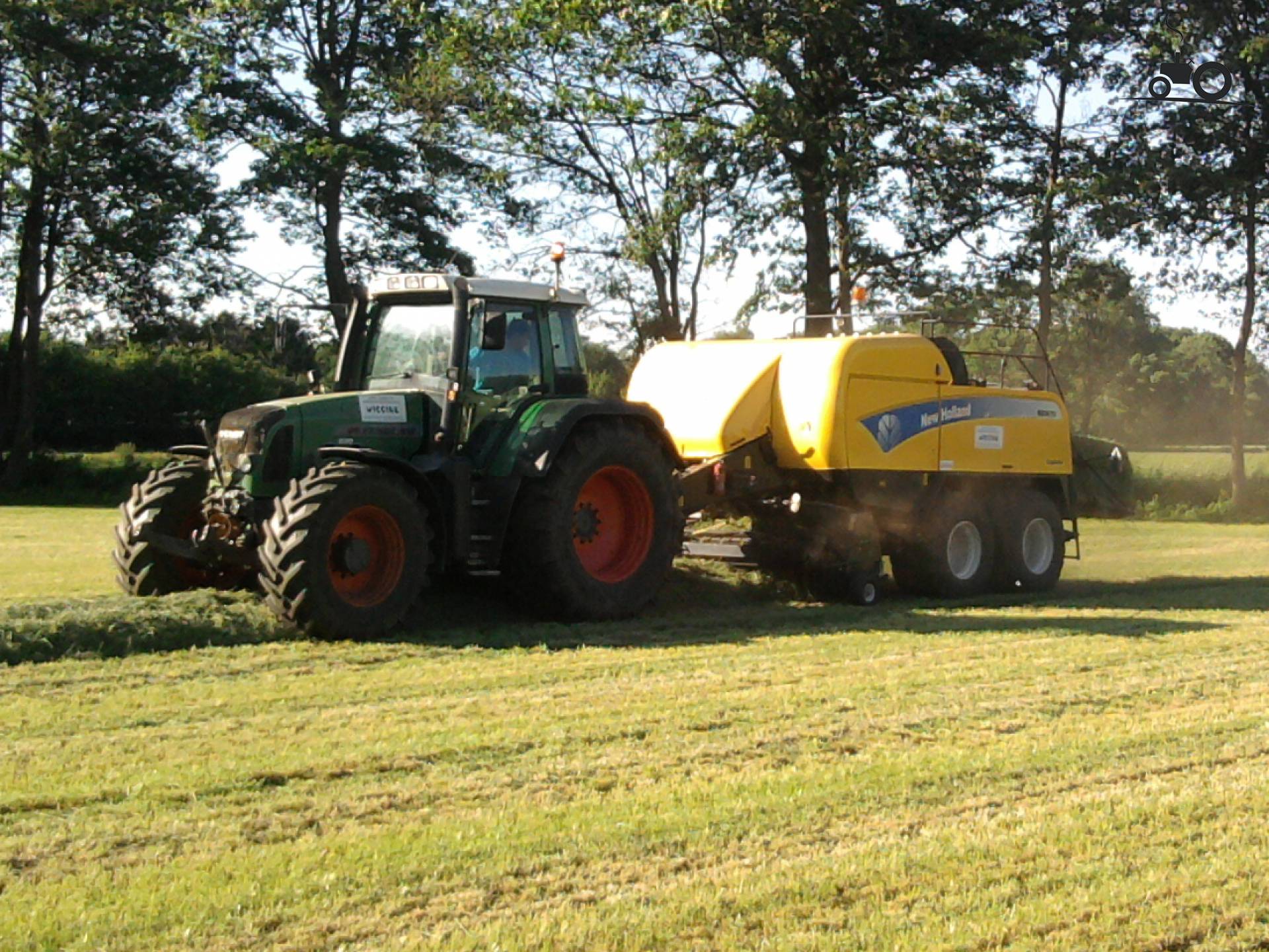 Foto New Holland BB 9080 #493036