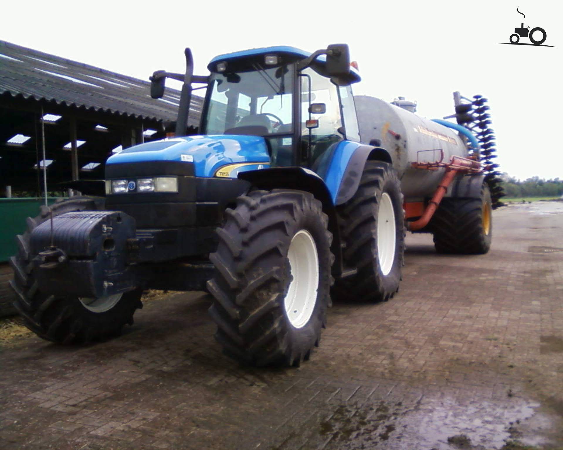 Foto New Holland TM 155 #499150