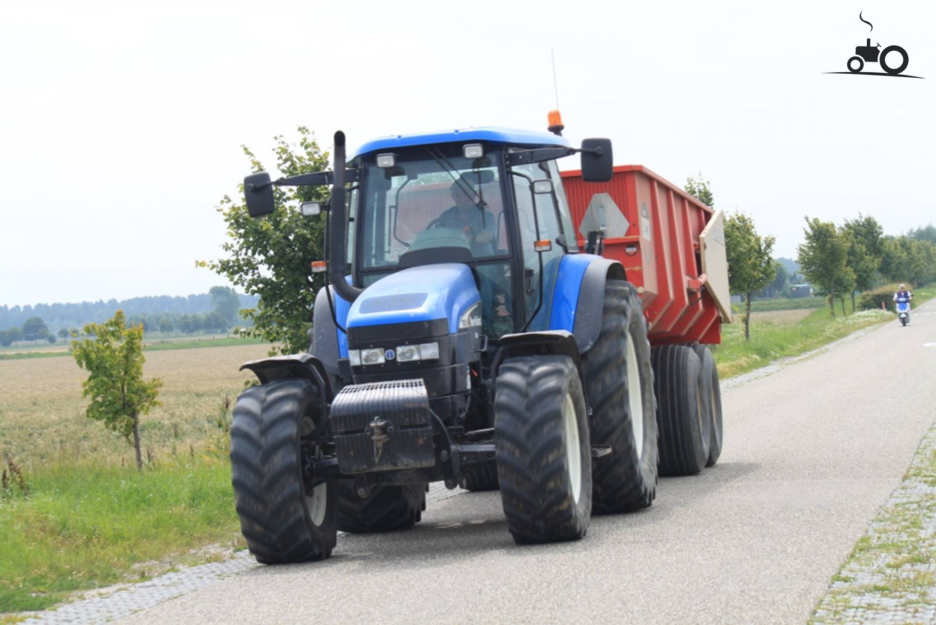 Foto New Holland TM 130 #520401