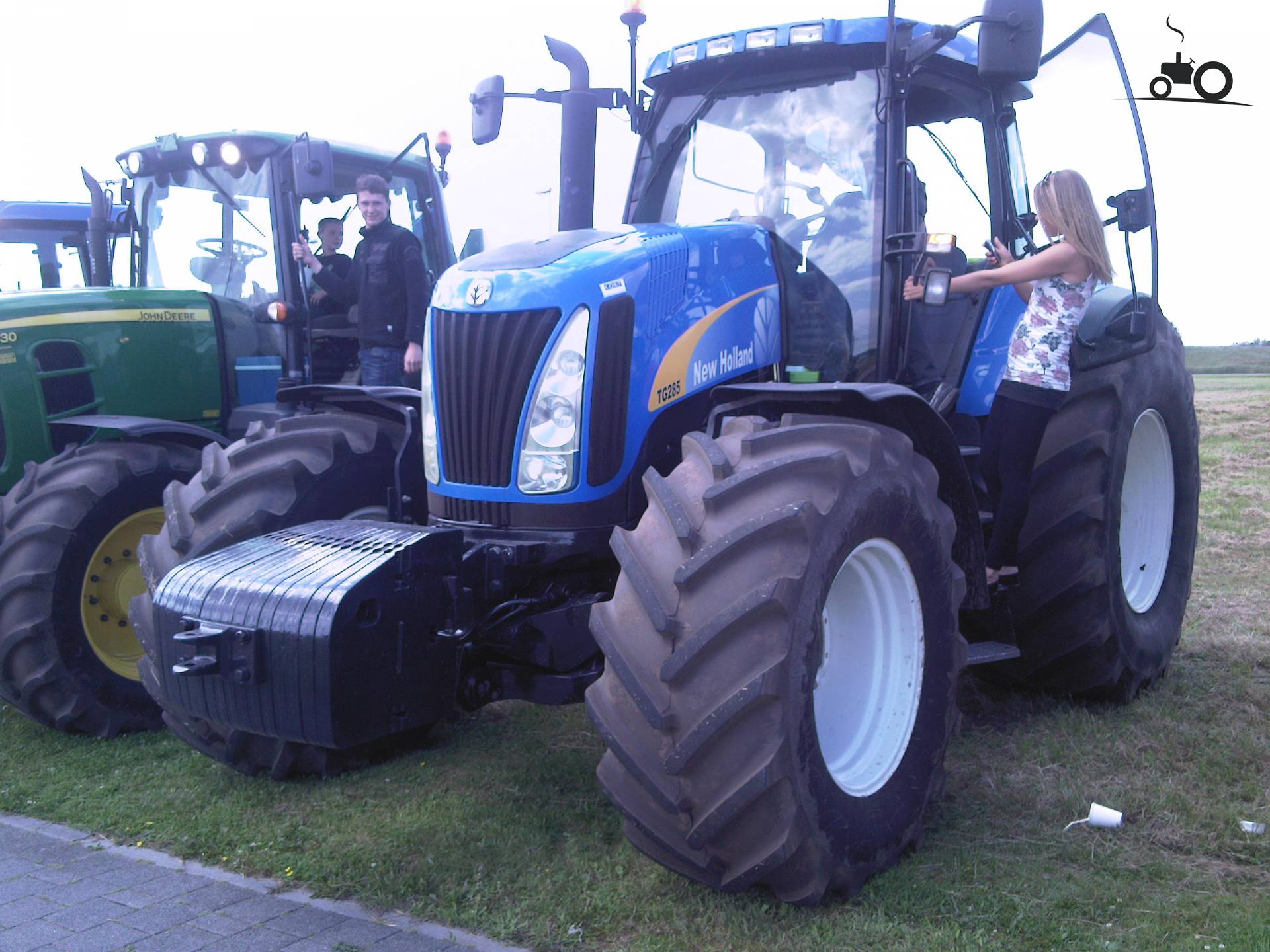 Foto New Holland Lady #524365
