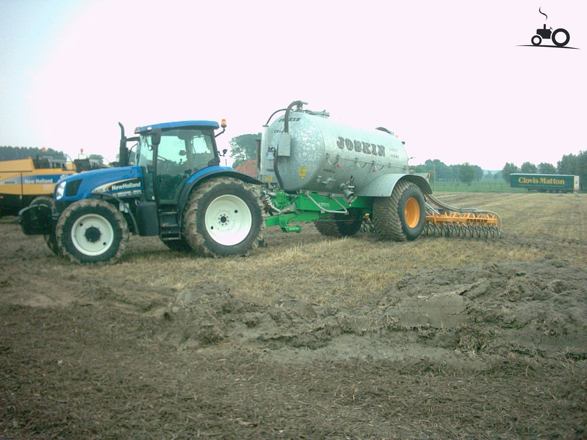 Foto New Holland TS 135 A #57774