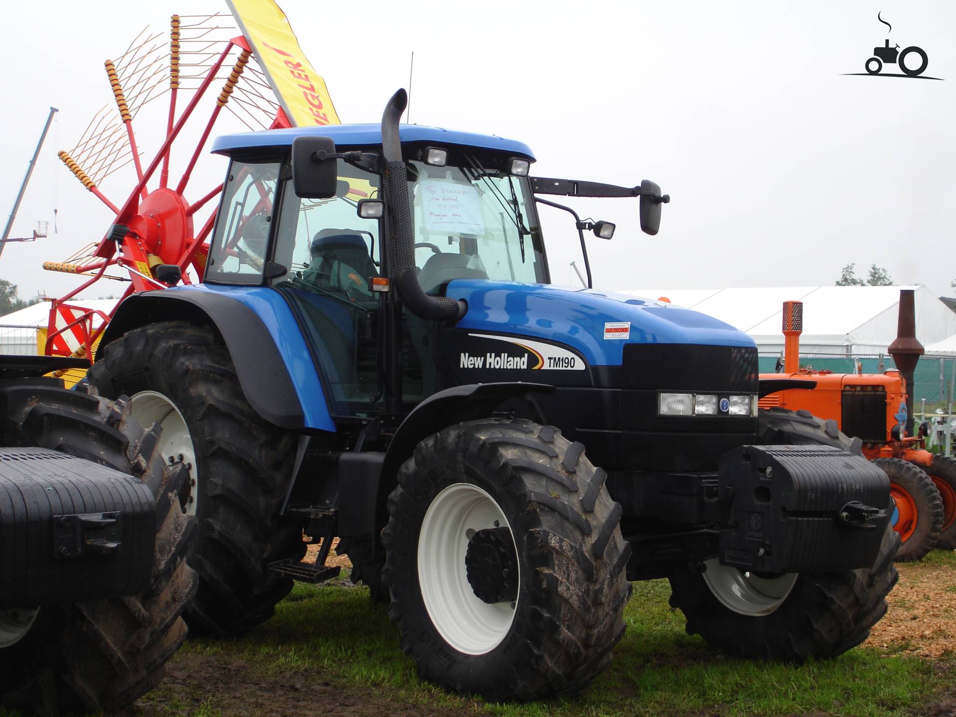Foto New Holland TM 190 #588620