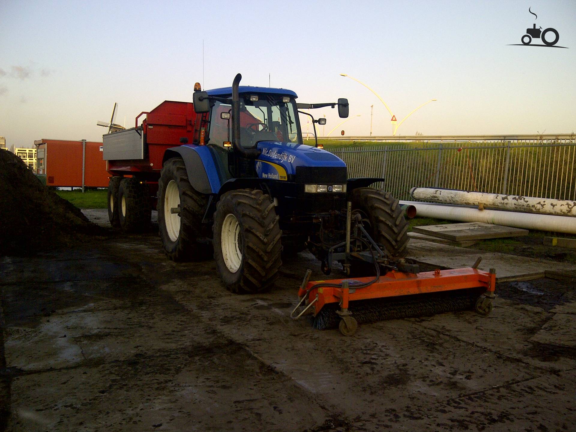 Foto New Holland TM 190 #593162