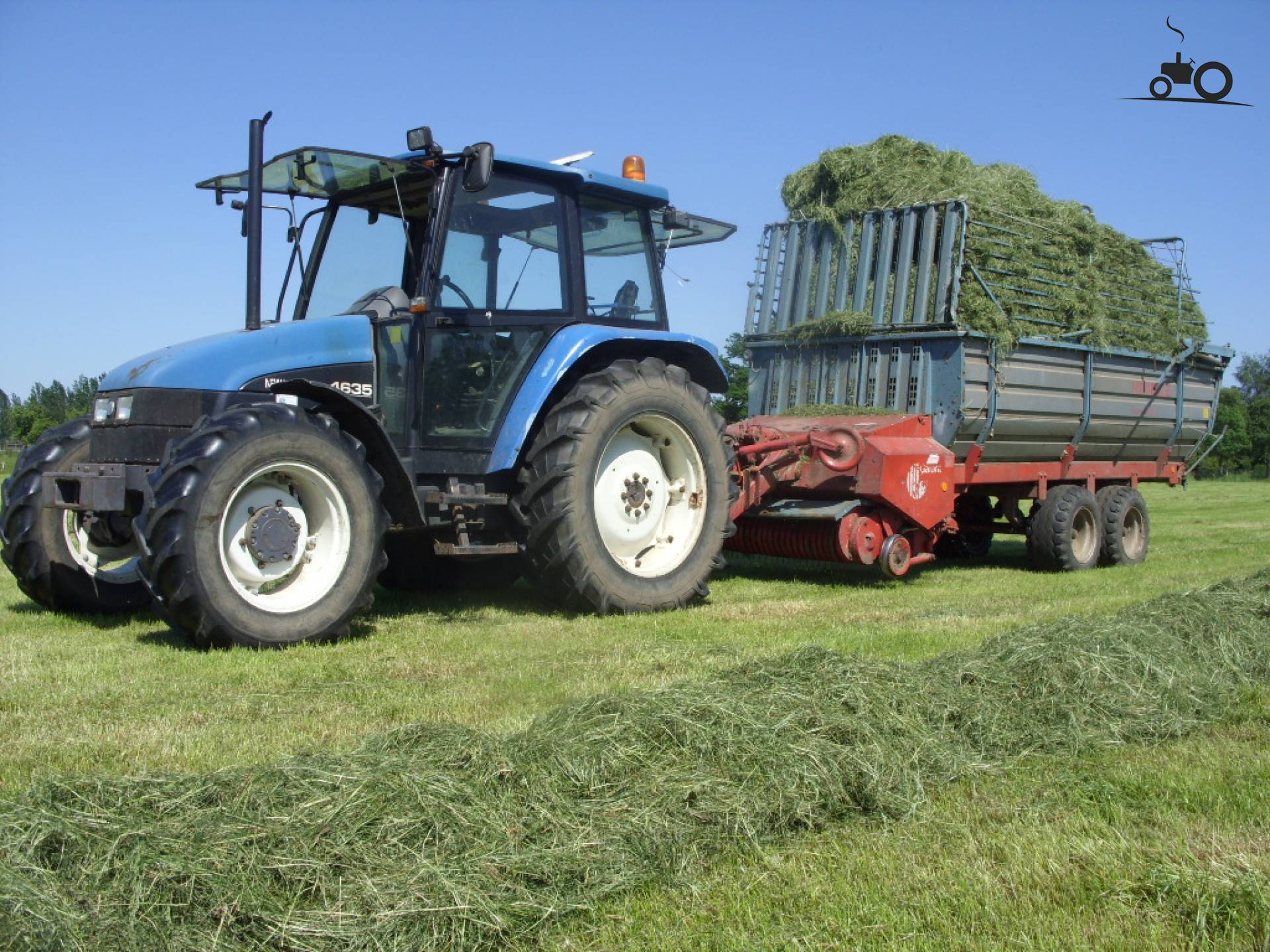 New Holland 4635 - Laatste Updates, Foto's & Video's - Pagina 1