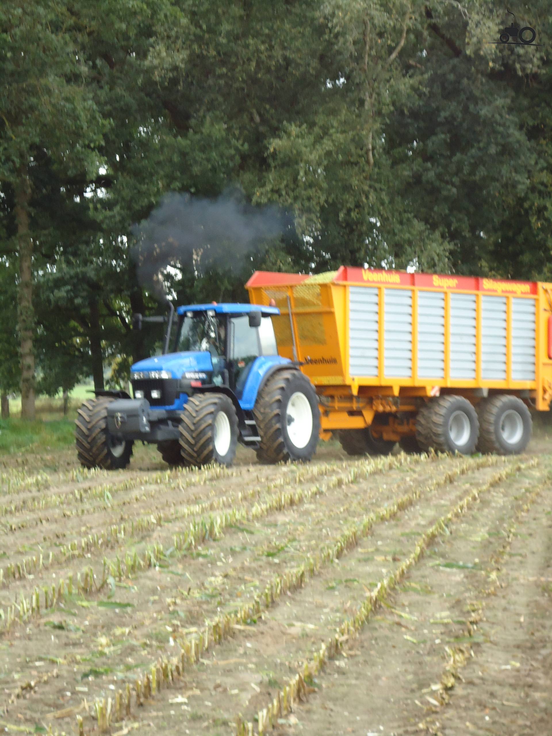 Foto New Holland 8870 A #684897