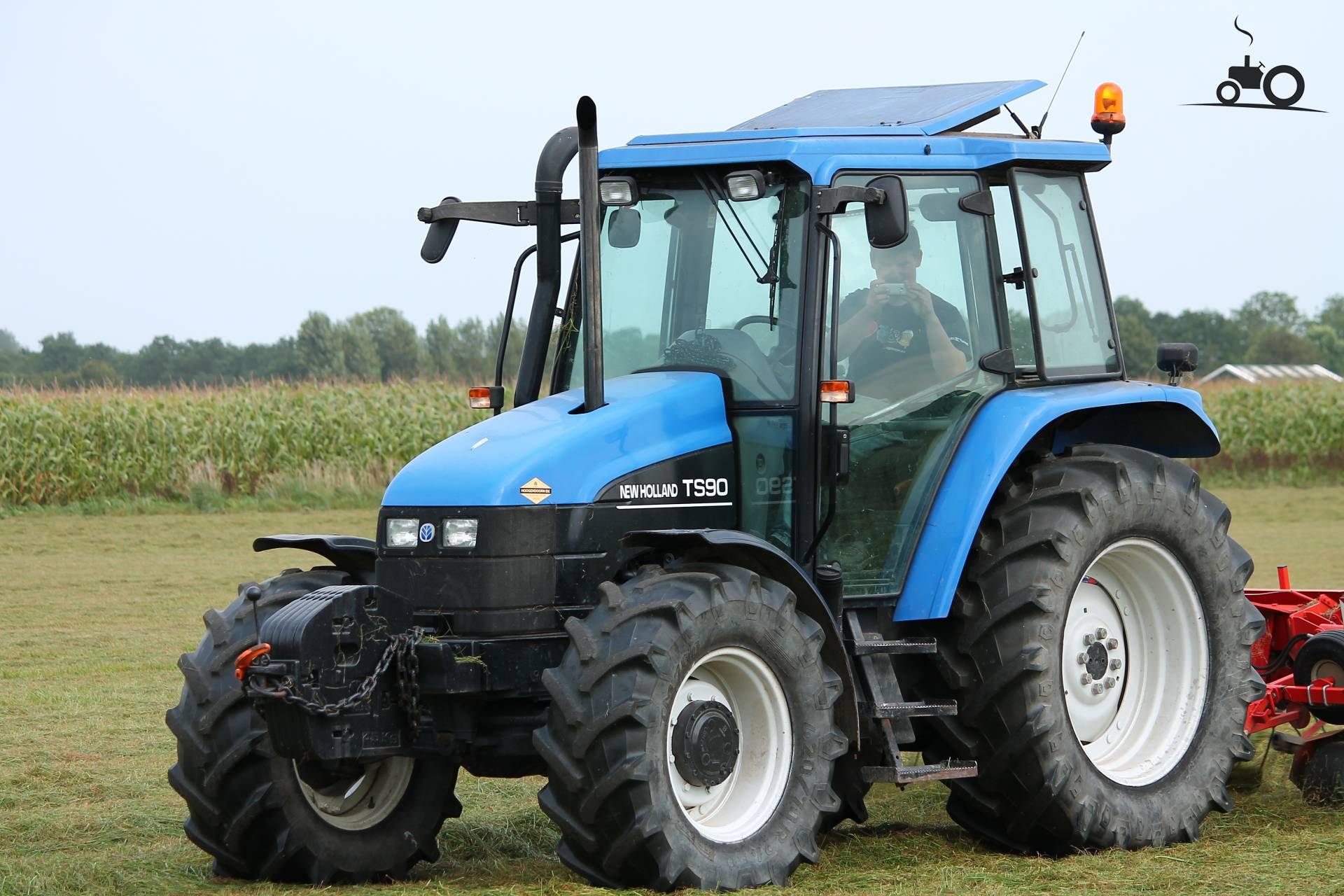 Foto New Holland TS 90 #686475