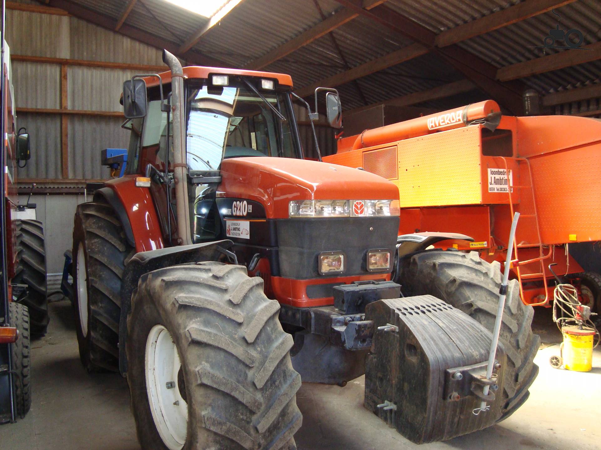 New Holland G 210