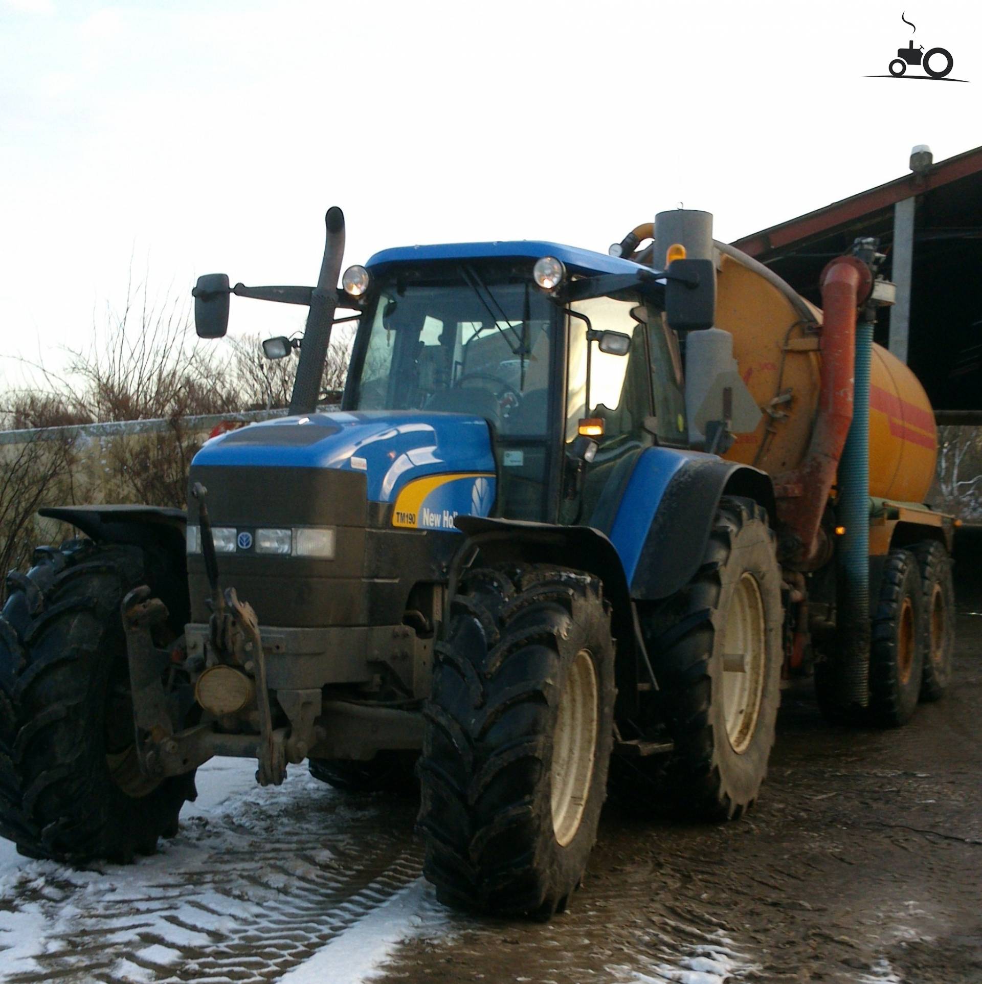 Foto New Holland TM 190 #711454