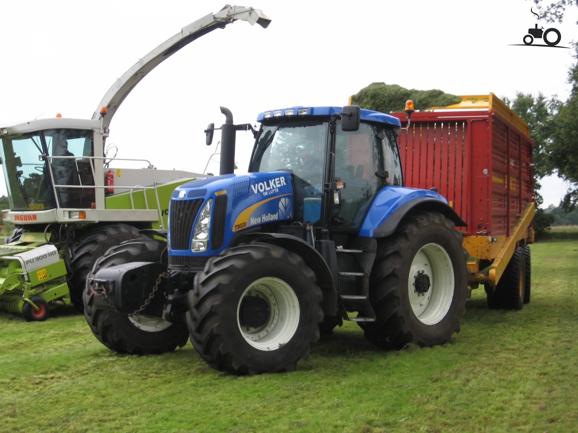 Foto New Holland T 8020 #72405
