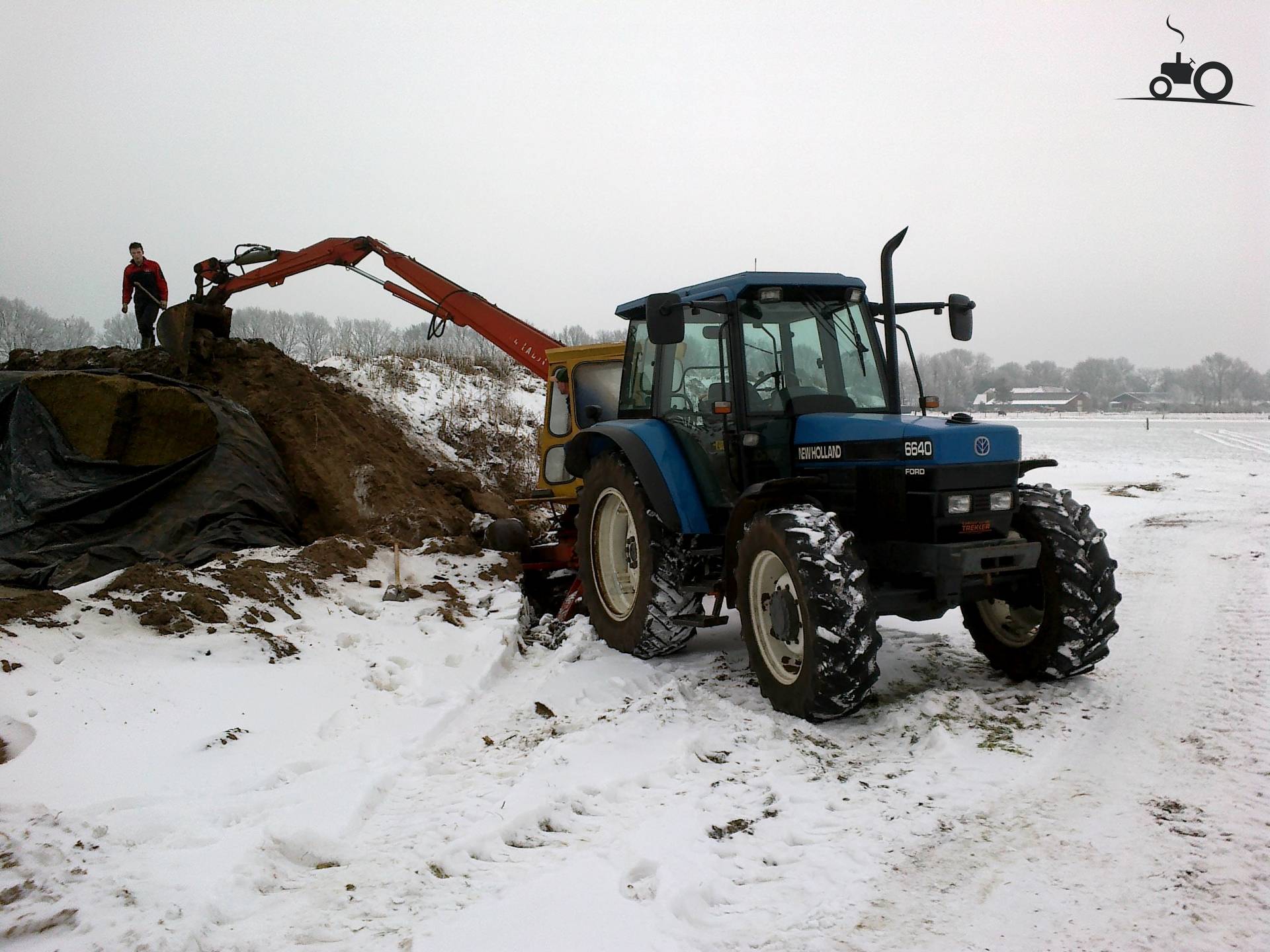 Foto New Holland 6640 #724855