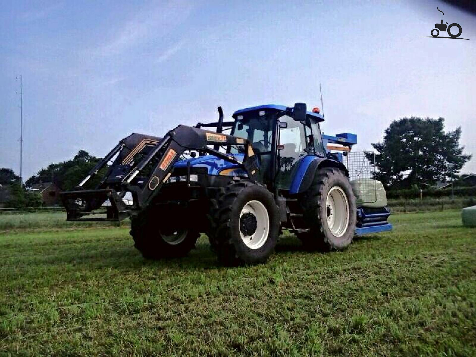 New Holland TM 140