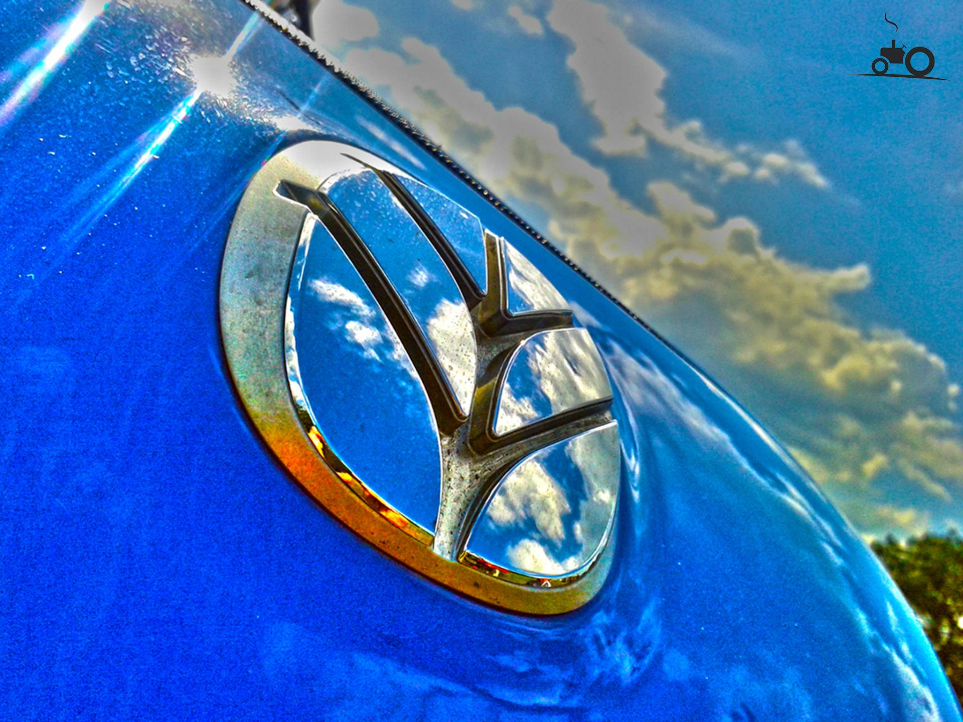 New Holland Logo Fanclub - Specificaties, Foto's, Reviews & Forum