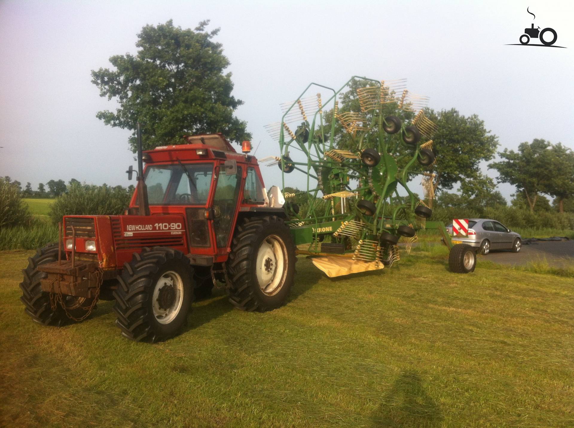 Foto New Holland 110-90 #820384