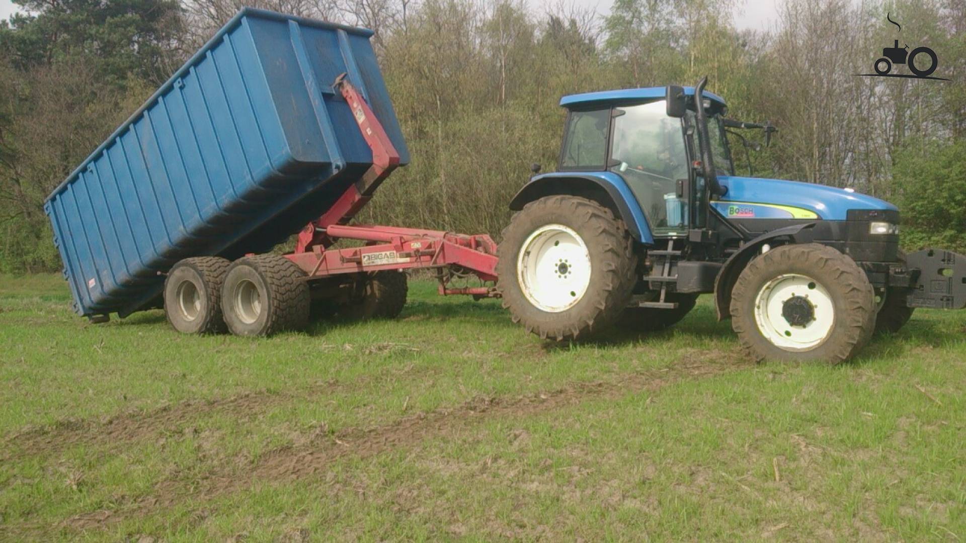 Foto New Holland TM 120 #836776