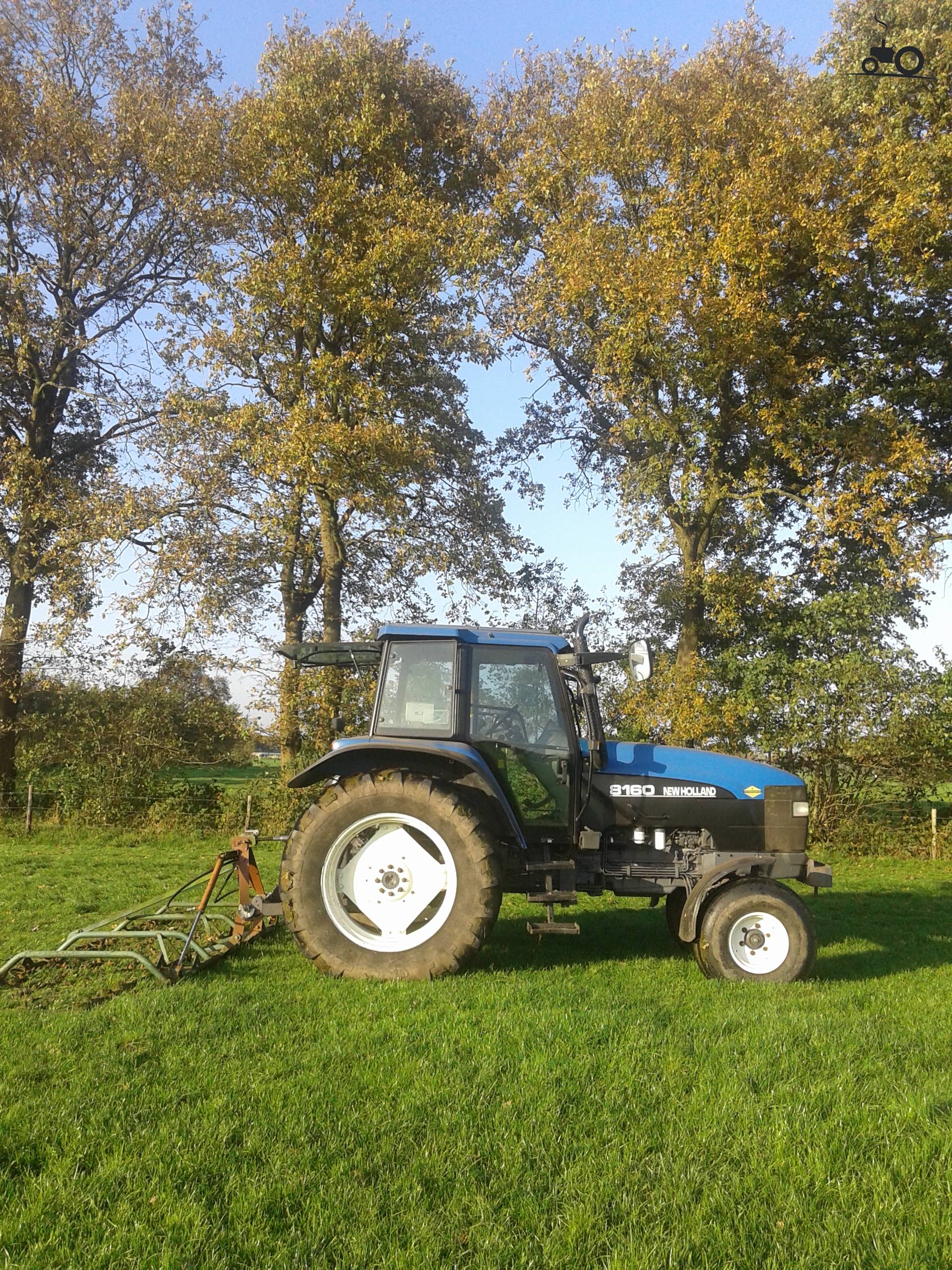 New Holland 8160