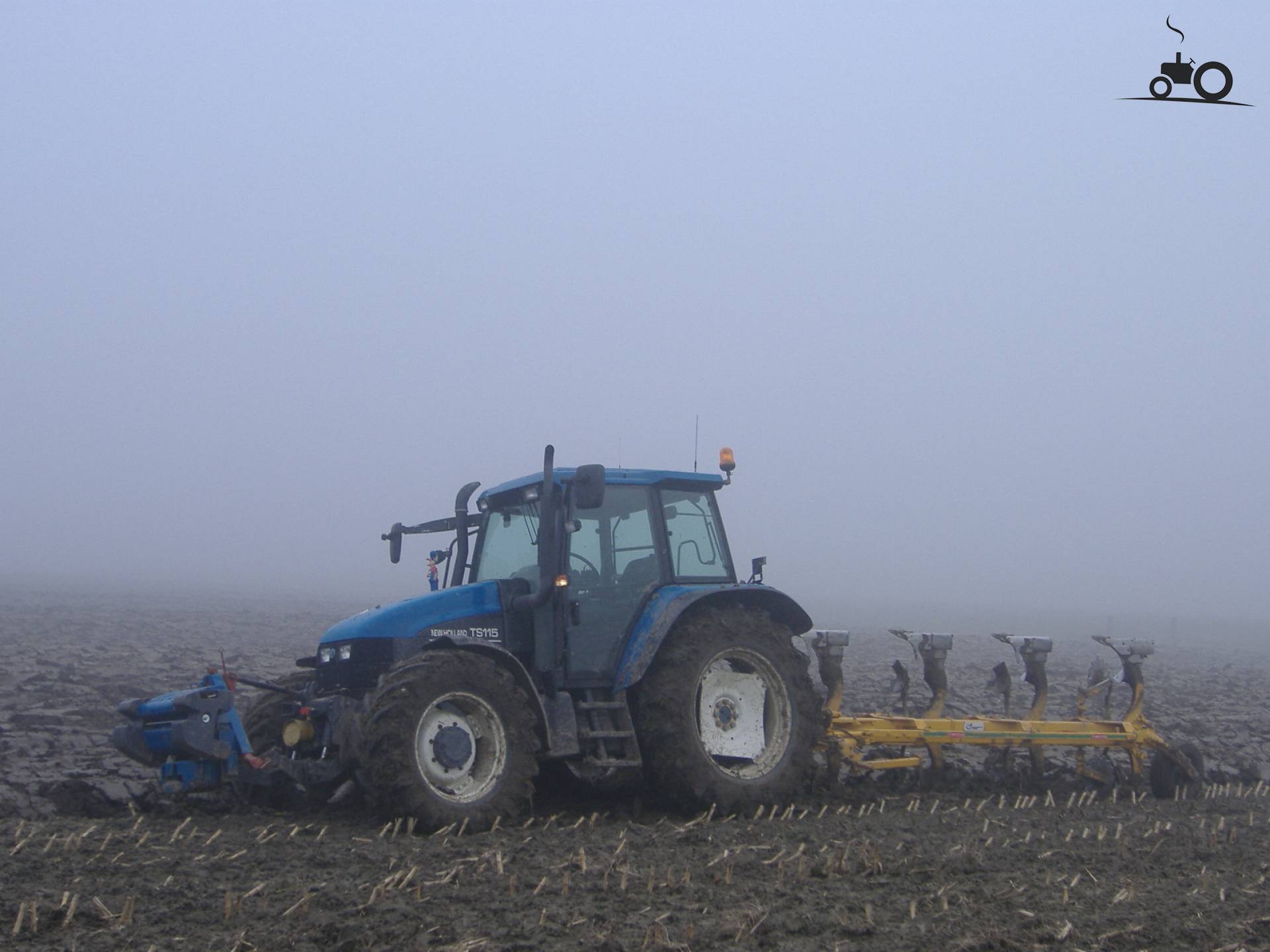 New Holland TS 115
