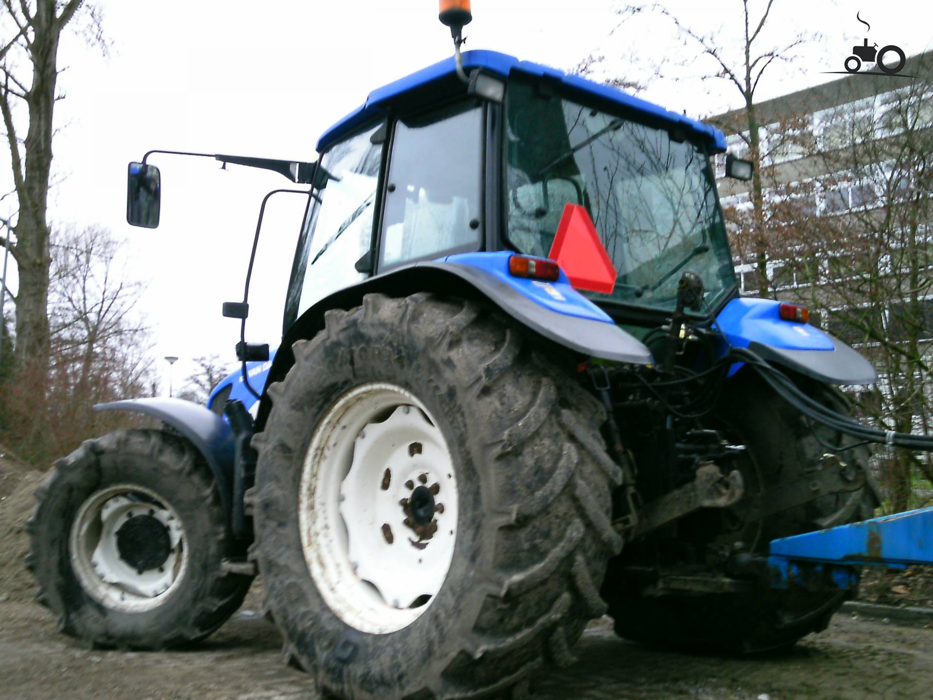 Foto New Holland TL 90 A #896220