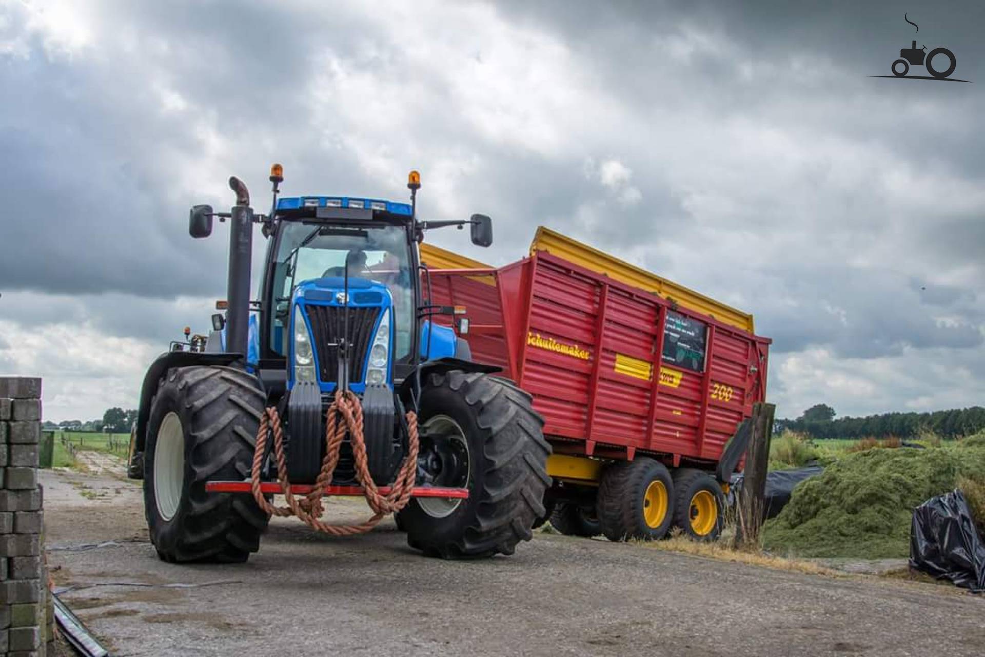 Foto New Holland T 8020 #925176