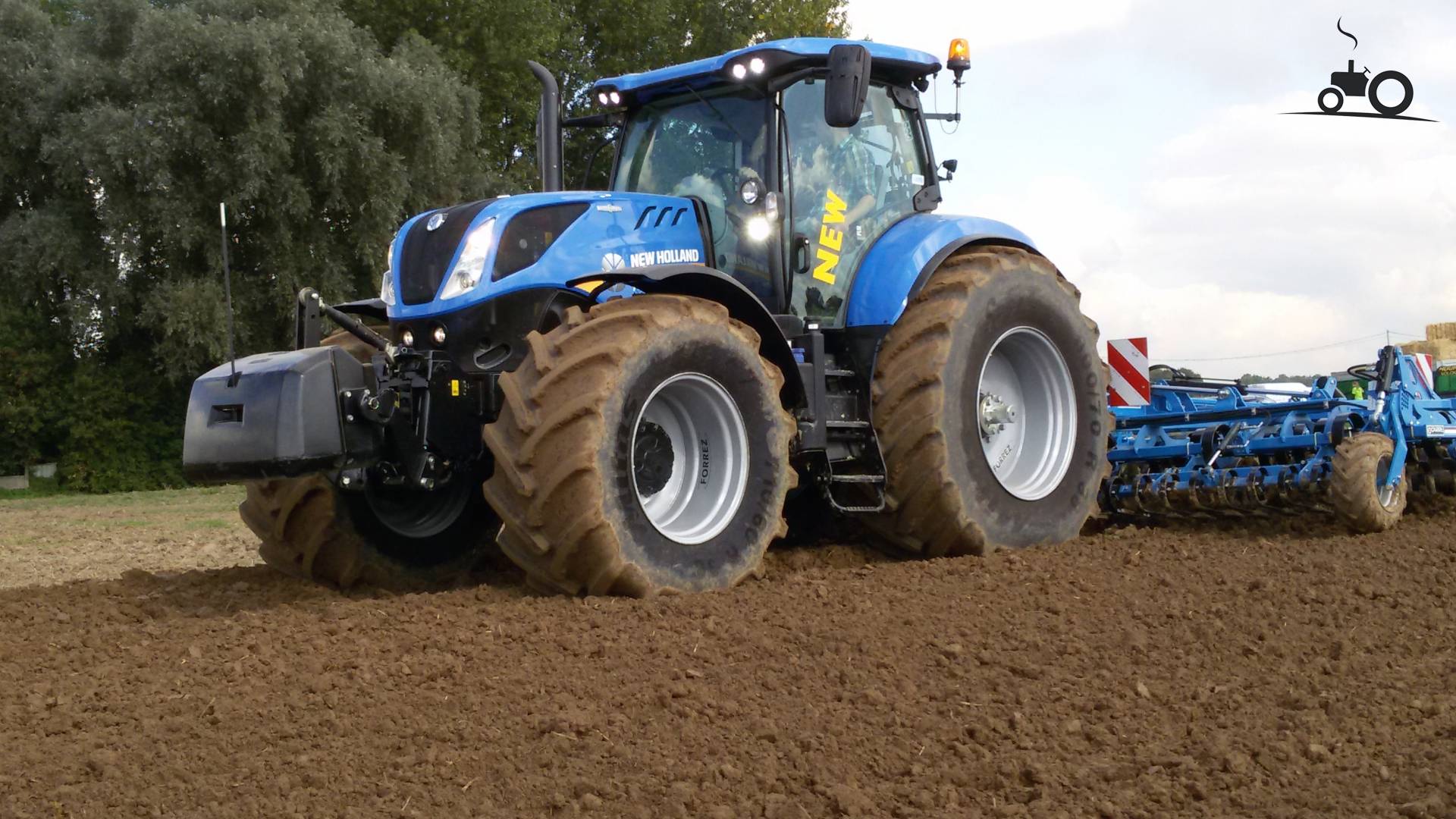 New Holland T 7.230