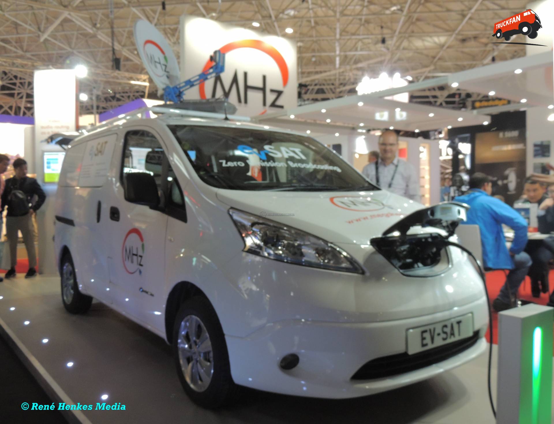 Foto Nissan e-NV200 #1254300