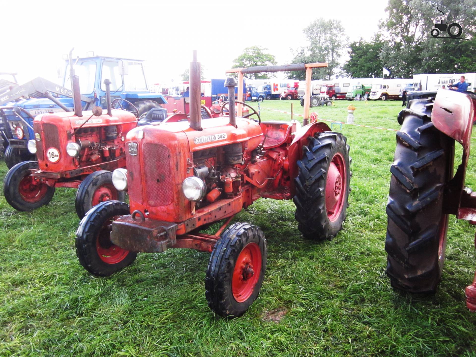 Foto Nuffield 342 #1186580