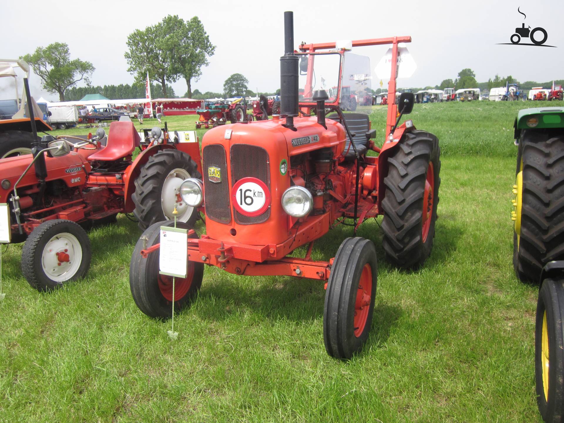 Foto Nuffield 342 #1232365