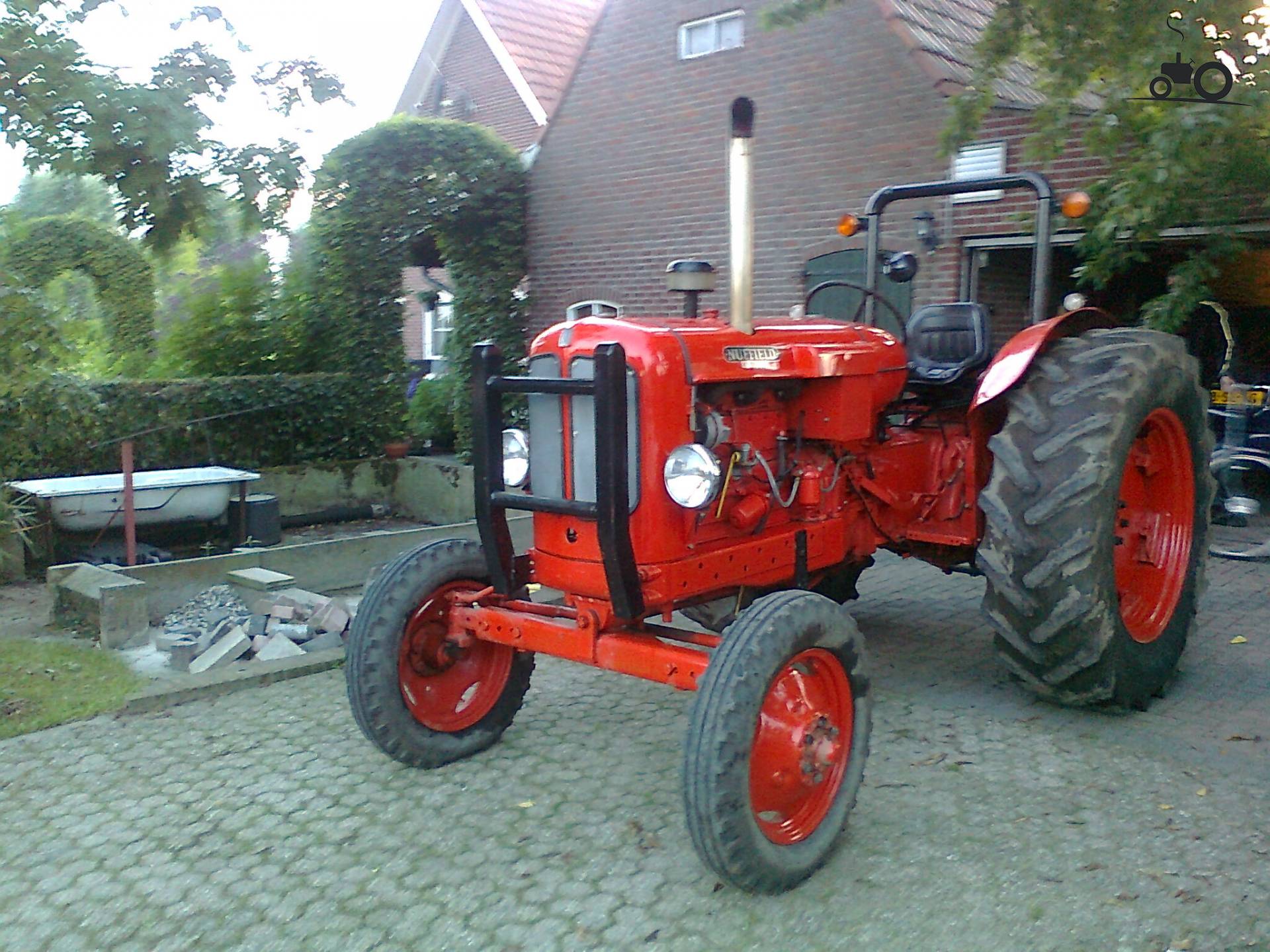 Nuffield 460 - United Kingdom - Tractor picture #670363