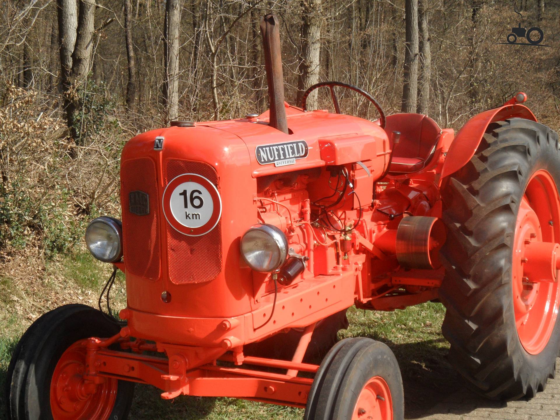 Foto Nuffield 4 DM #796533