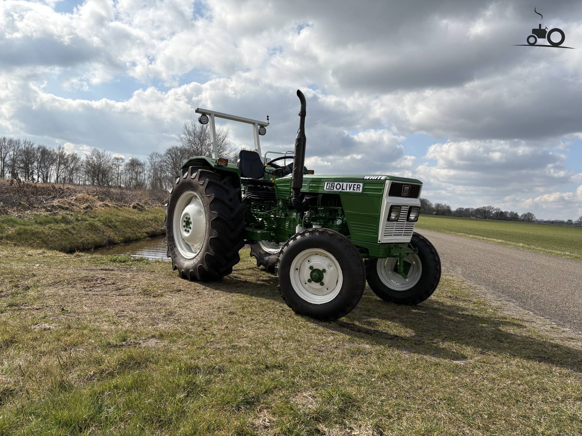 Oliver 452 fanclub - Specificaties, Foto's, Video's, Beoordelingen & Forum