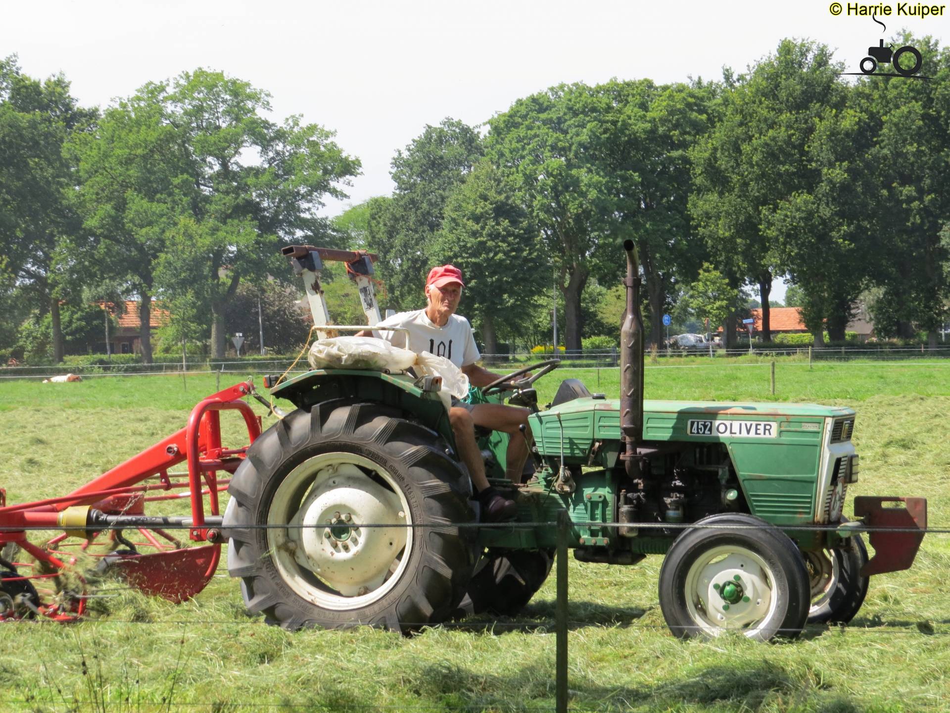 Oliver 452