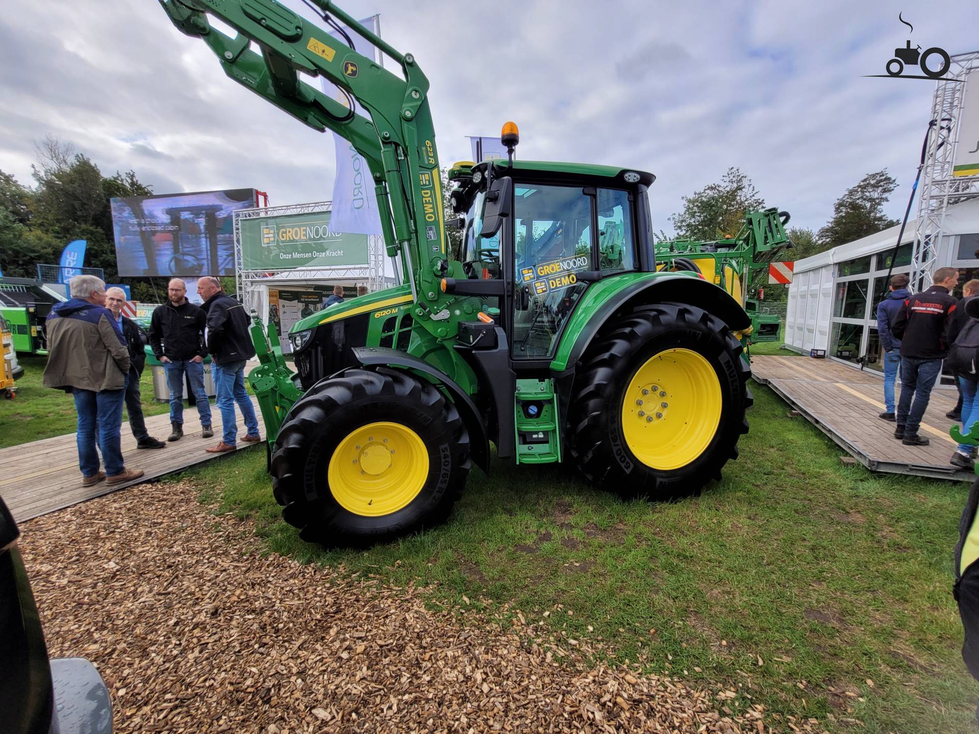 Foto John Deere 6120M van GroeNoord bv, Kraakman BV