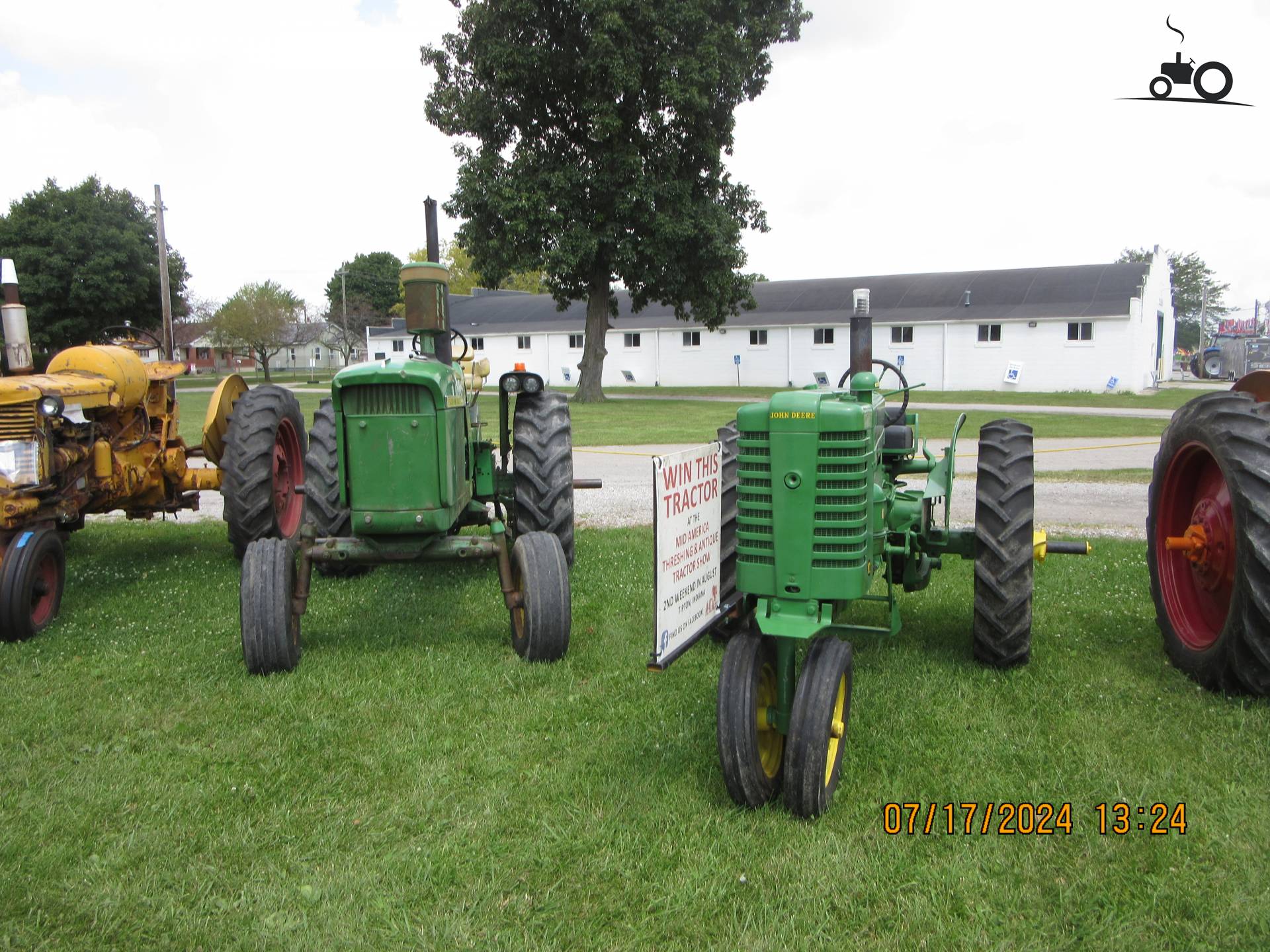 John Deere 4020 & MT