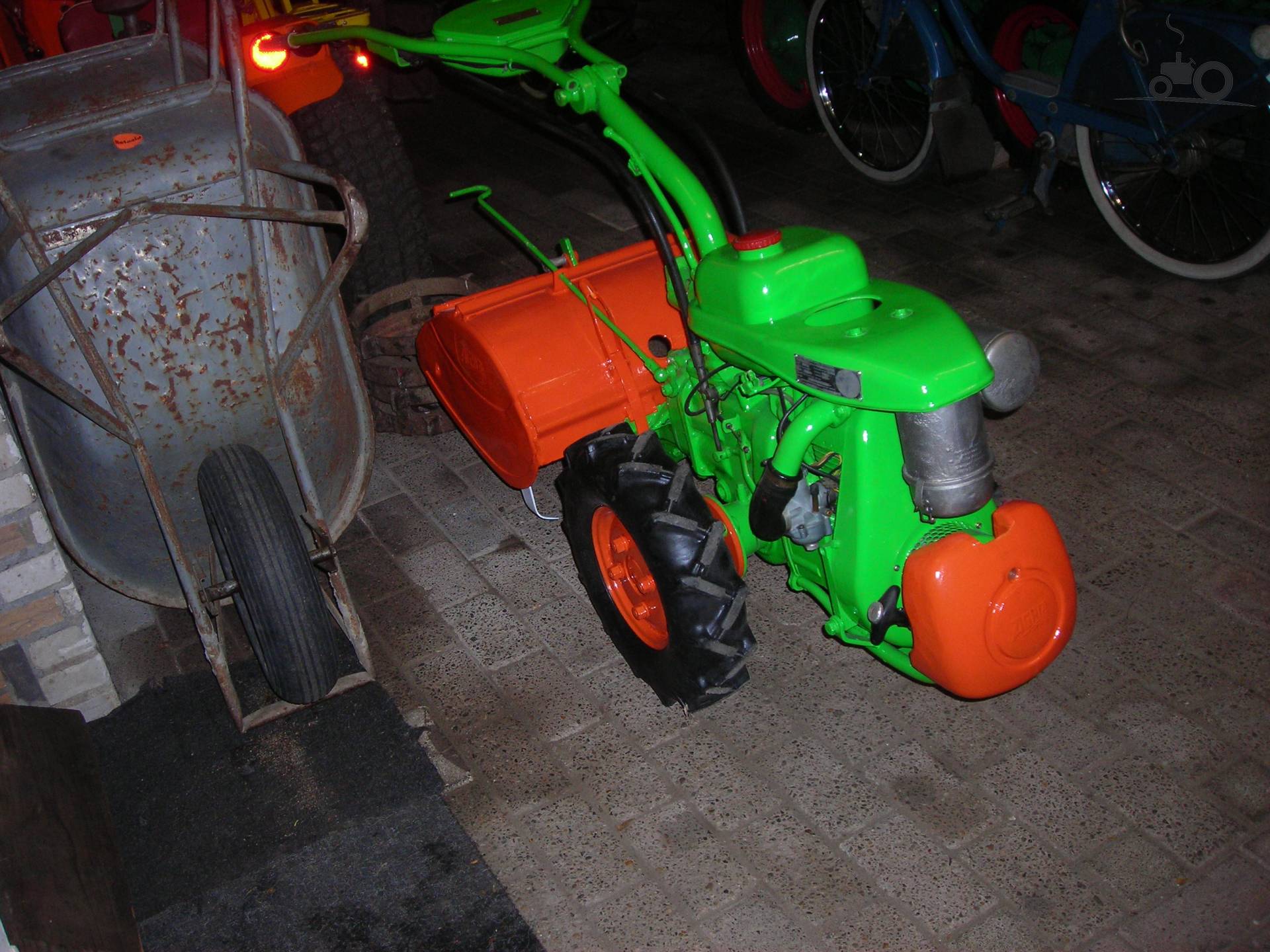 Foto Agria 2400 #822444