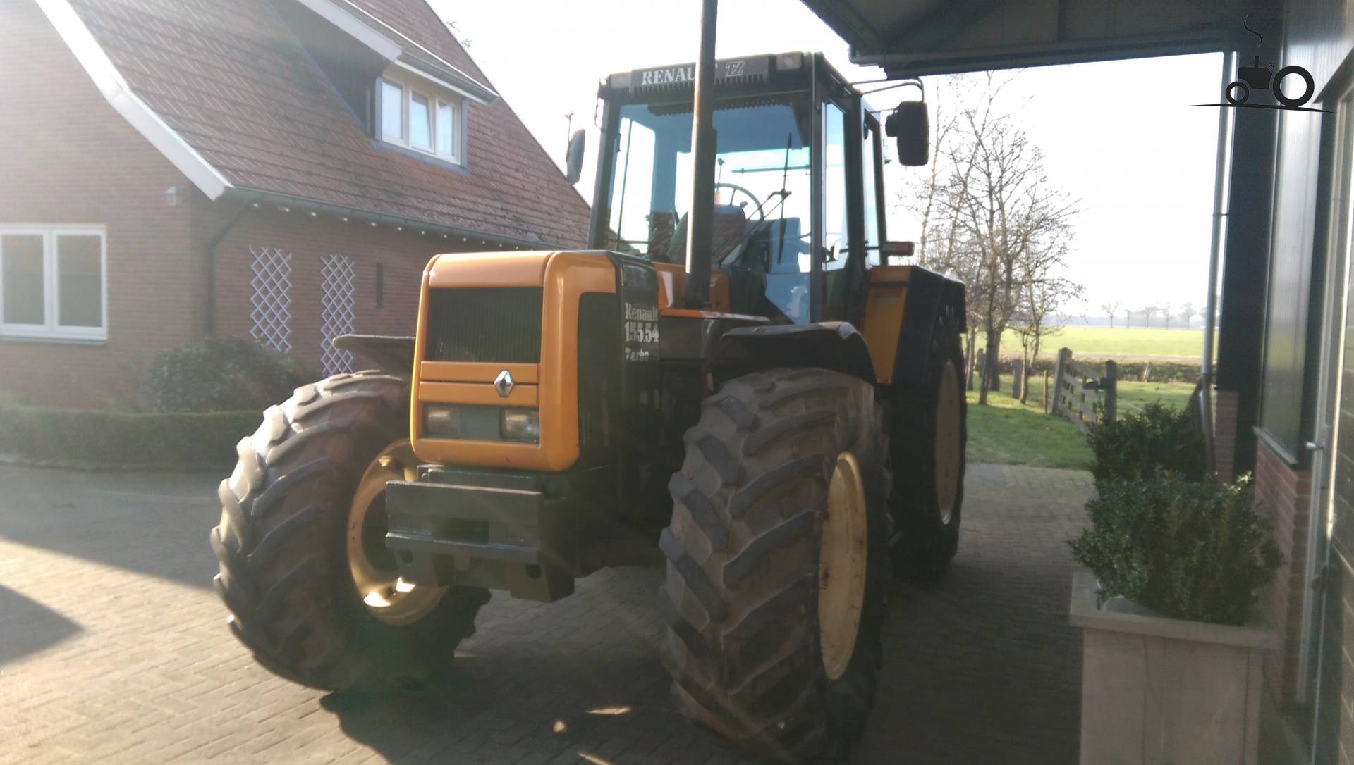 Foto Renault 155.54 van Luiken