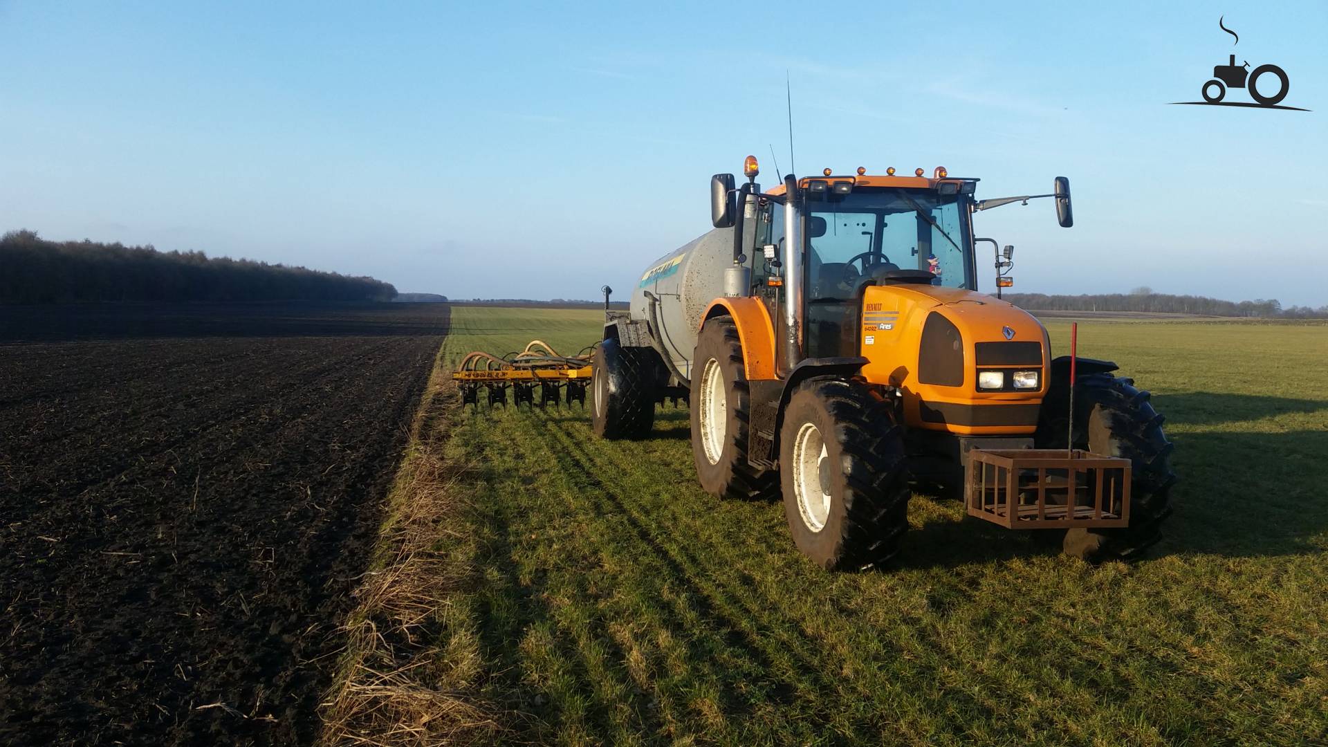 Foto Renault Ares 640 RZ #1144196