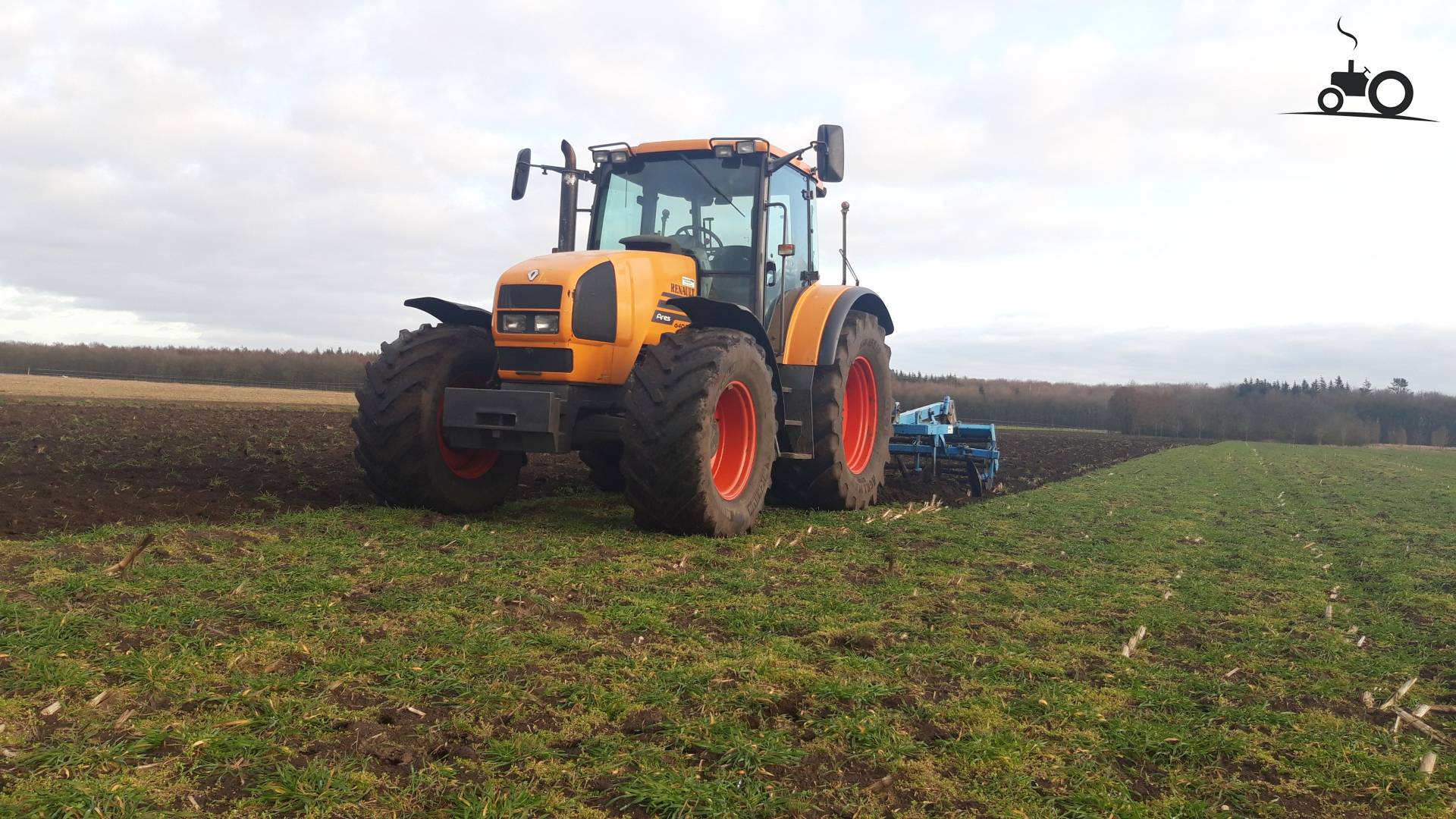 Foto Renault Ares 640 RZ #1280640