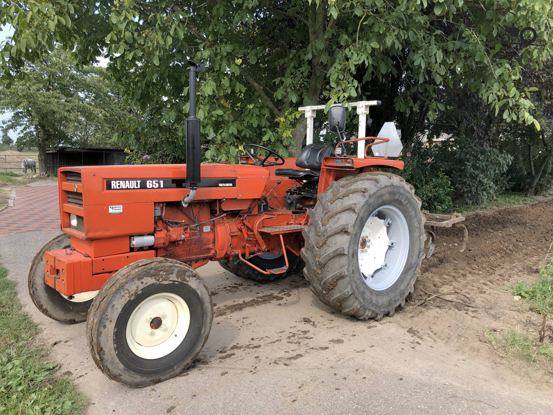 Foto Renault 651 #1312887