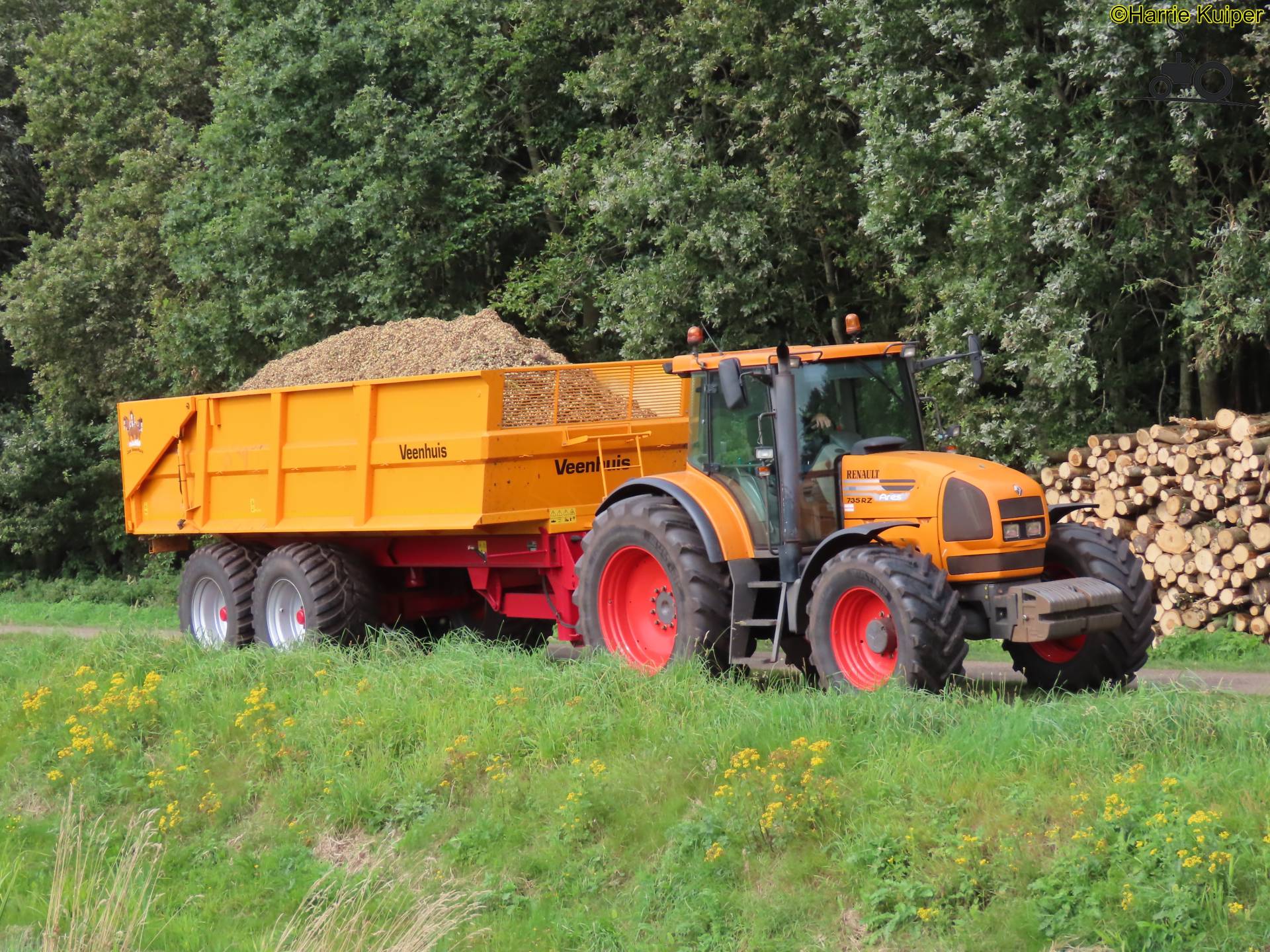 Foto Renault Ares 735 RZ #1444336