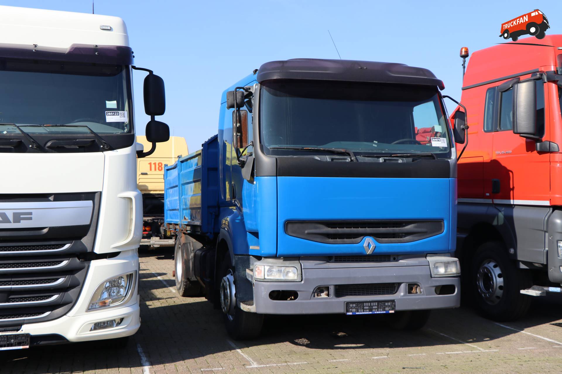 Foto Renault Premium 1st gen #1460640
