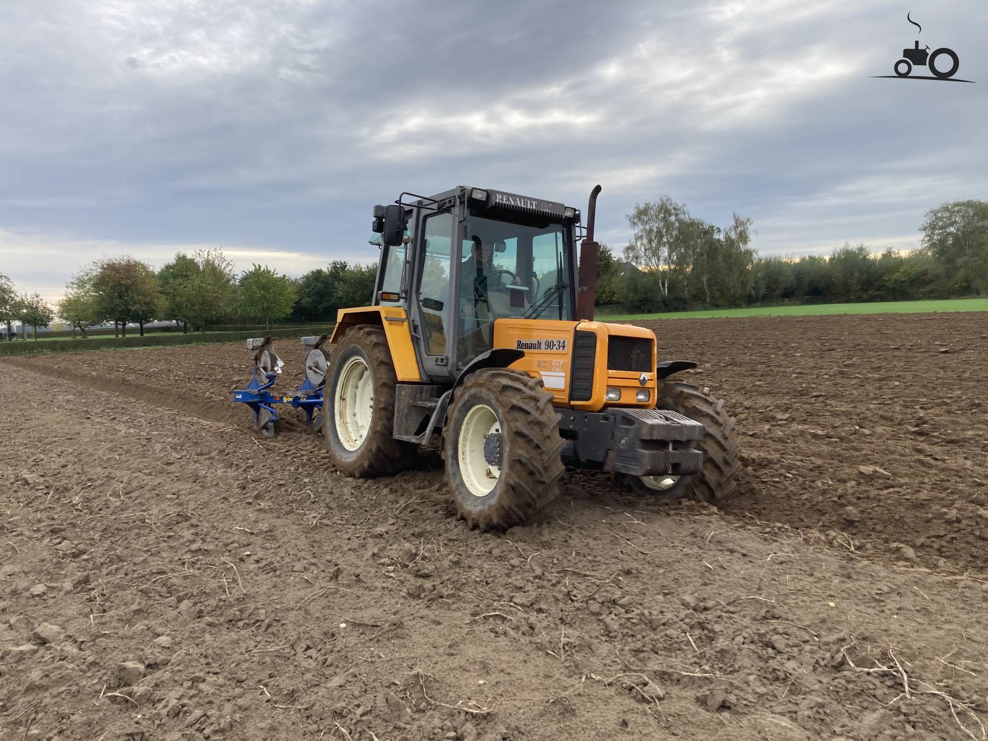 Foto Renault 90-34 TX #1495811