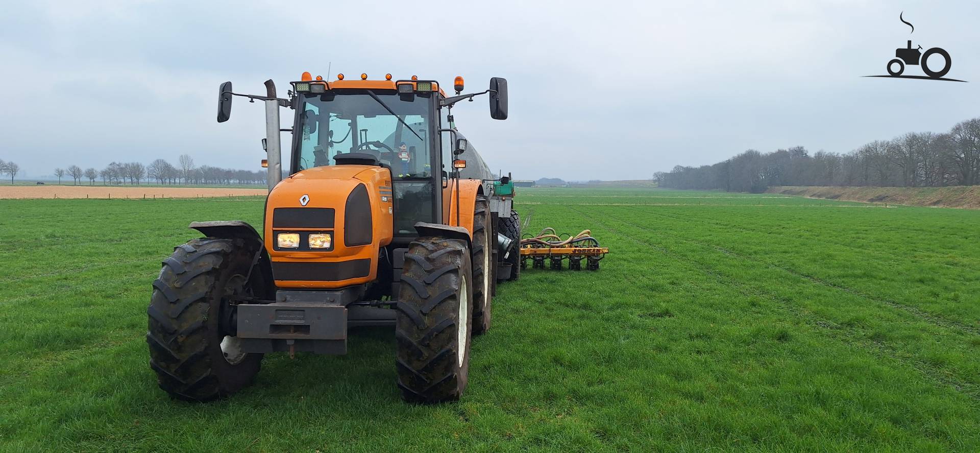 Foto Renault Ares 640 RZ #1557225