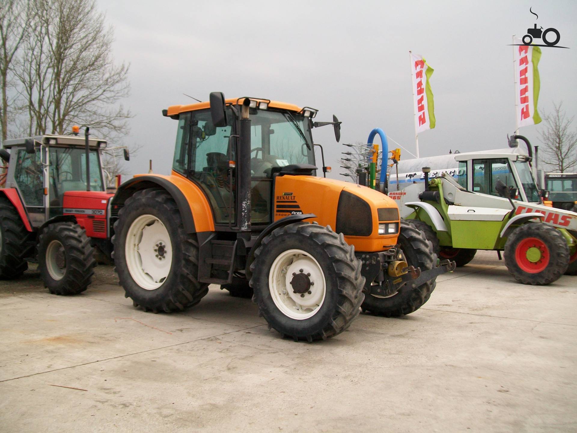 Foto Renault Ares 550 RZ #209123