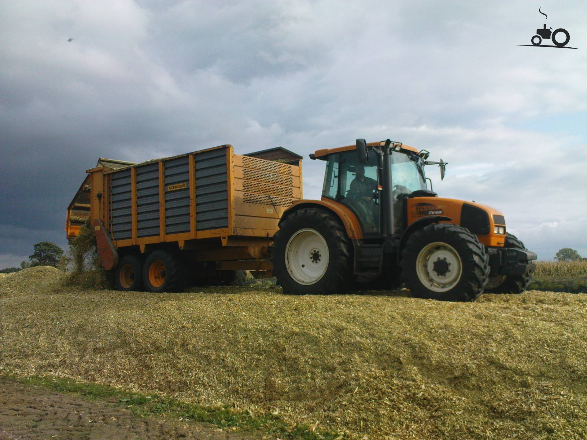 Foto Renault Ares 556 RZ #281605