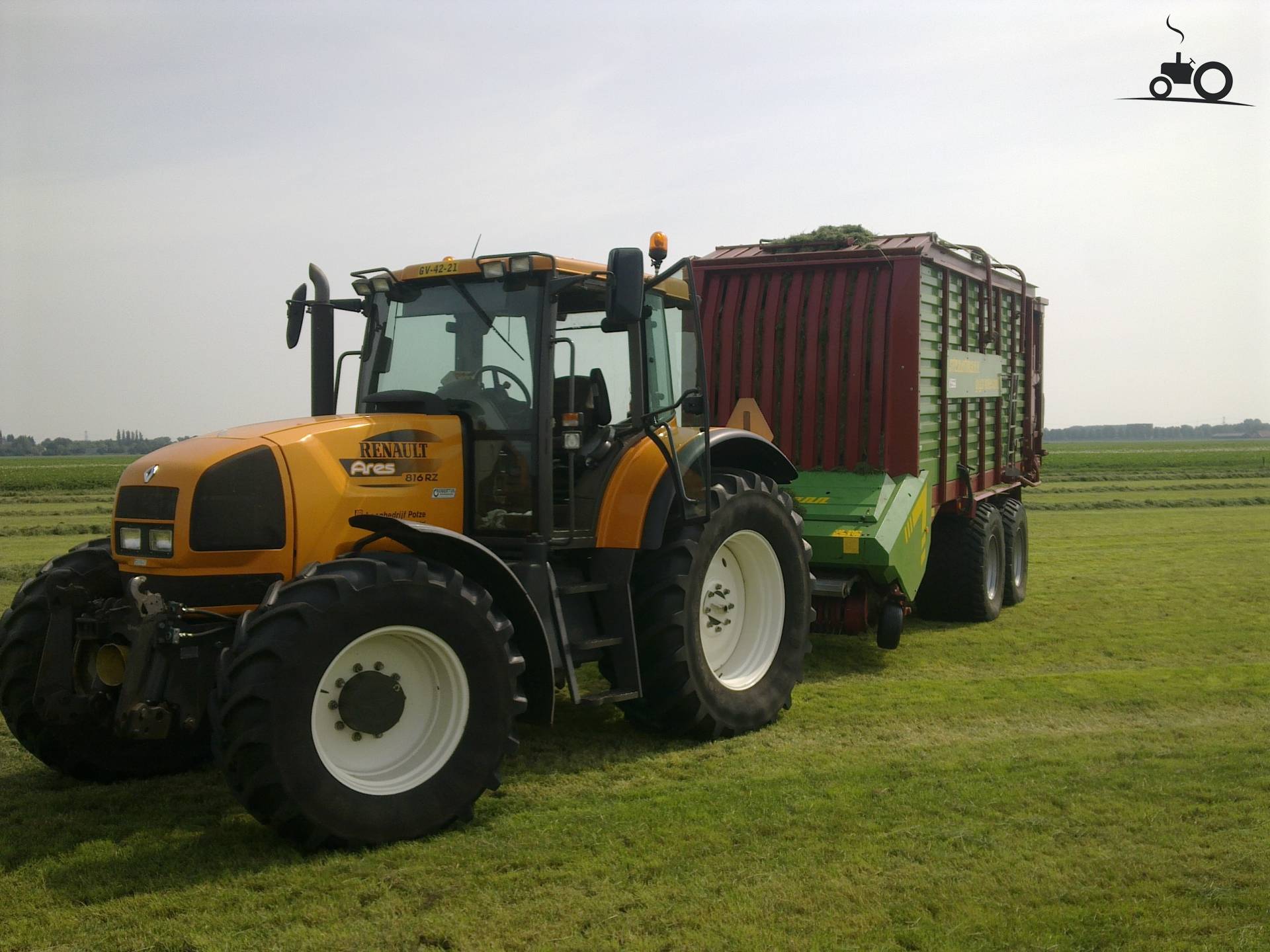 Foto Renault Ares 816 RZ #502791