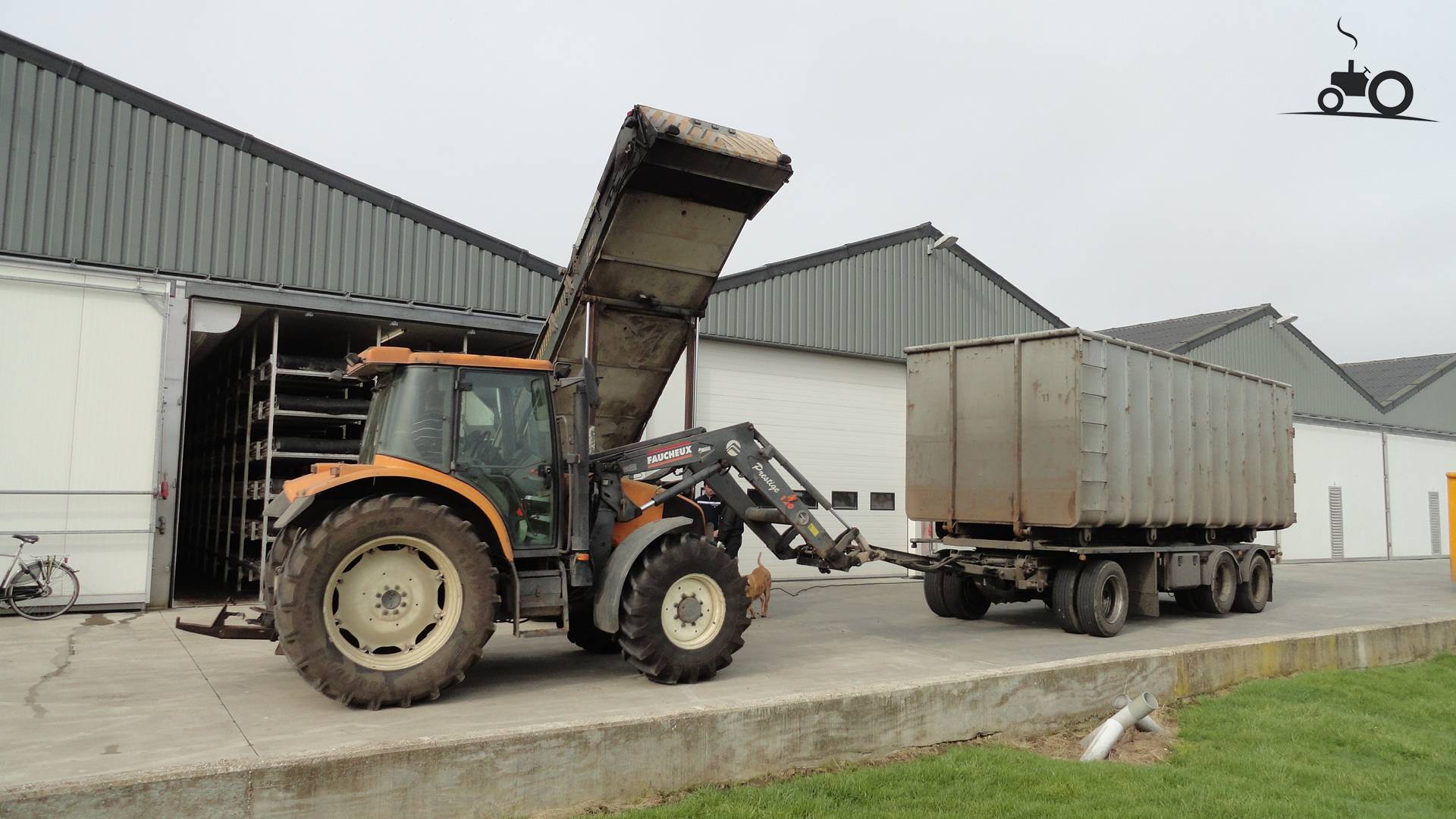 Foto Renault Ares 556 RZ #604456